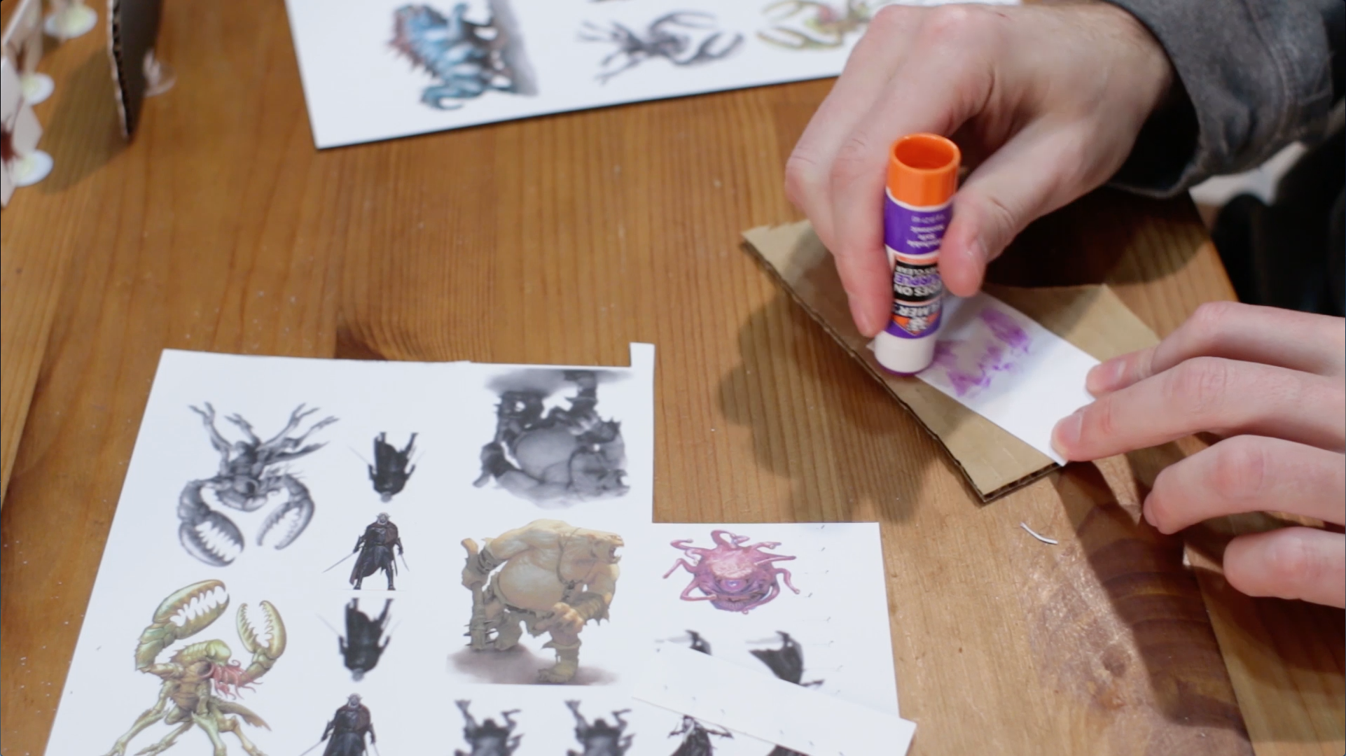 Dungeons and Dragons Paper Miniatures (Pathfinder, Warhammer, Etc ...