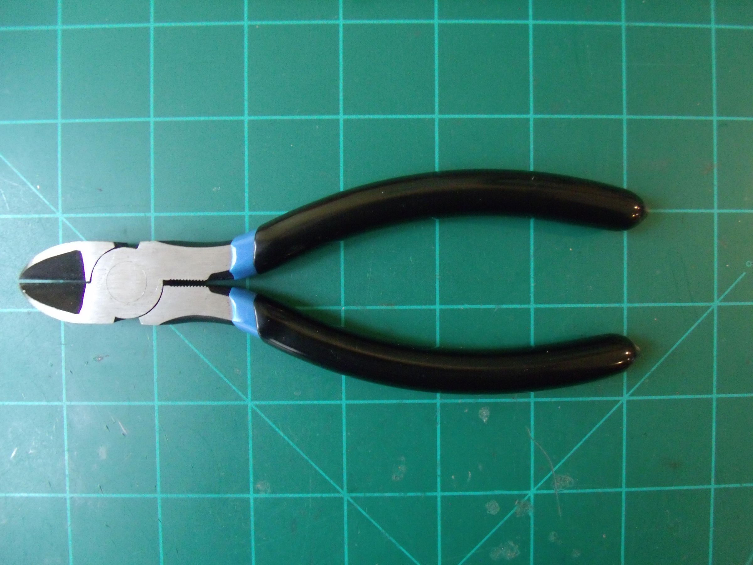 3D Printed Tool for Making Breadboard Jumper Wires : 3 Steps ...