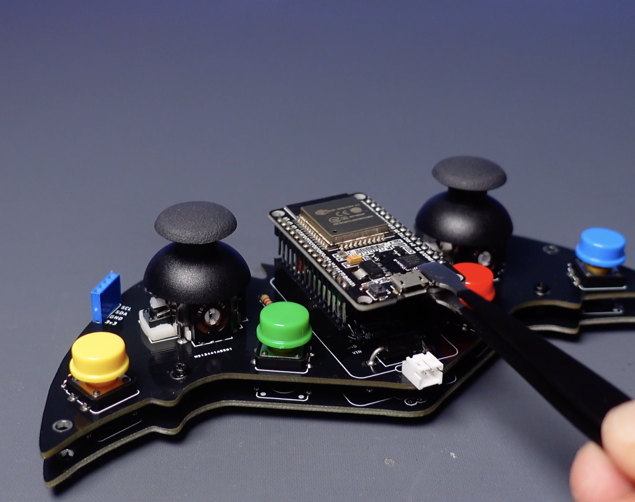 Diy Esp32 Bluetooth Gamepad For Android Playstation And Pc 9 Steps