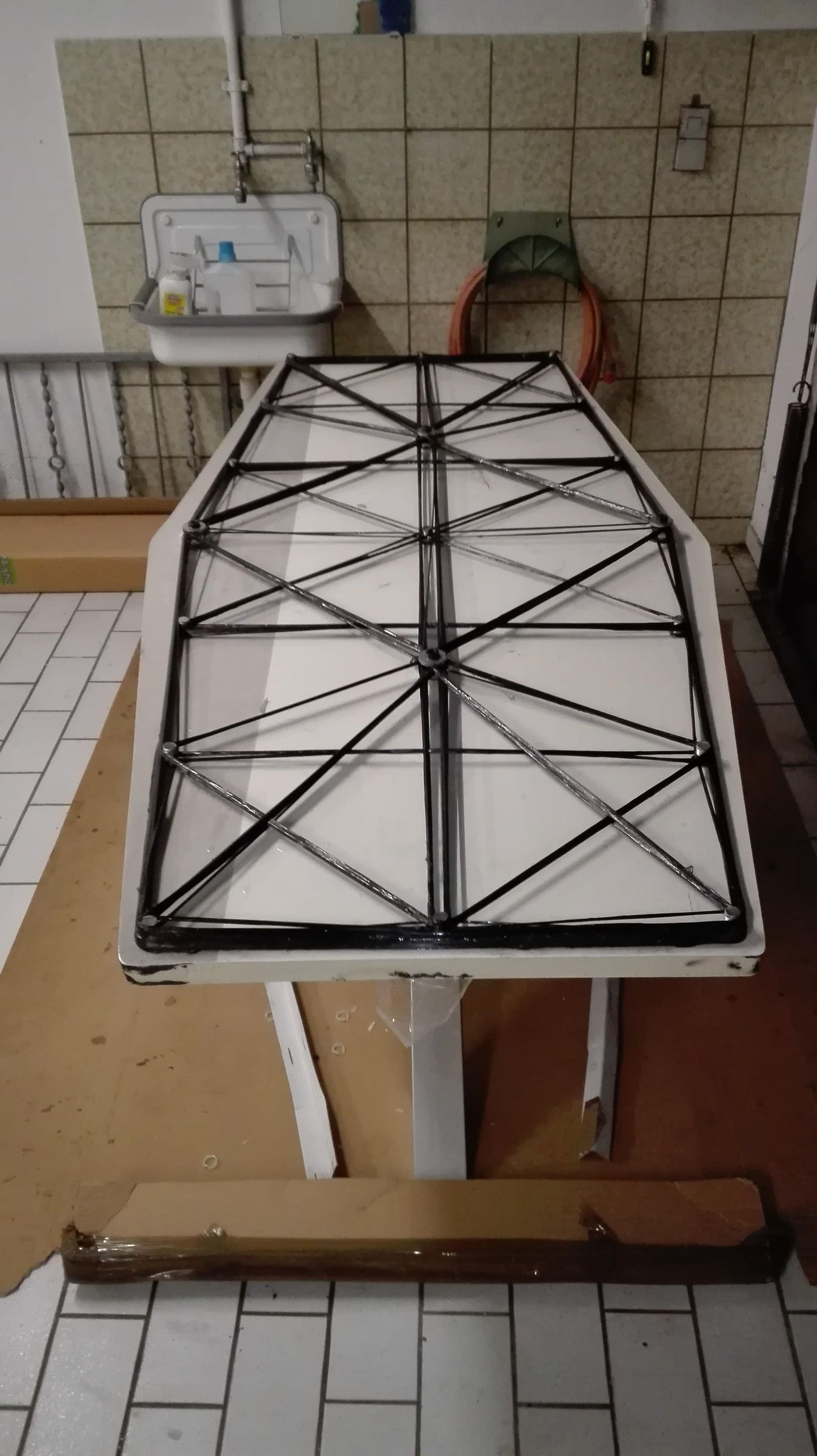 Concrete Dining Table With Foam Core and Carbon Fiber Reinforcement : 5 ...