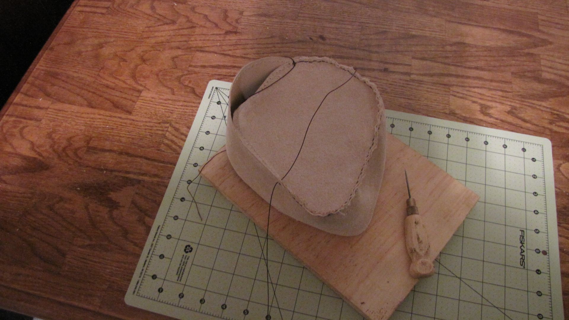 Hand-Crafted Leather Cowboy Hat : 9 Steps (with Pictures) - Instructables