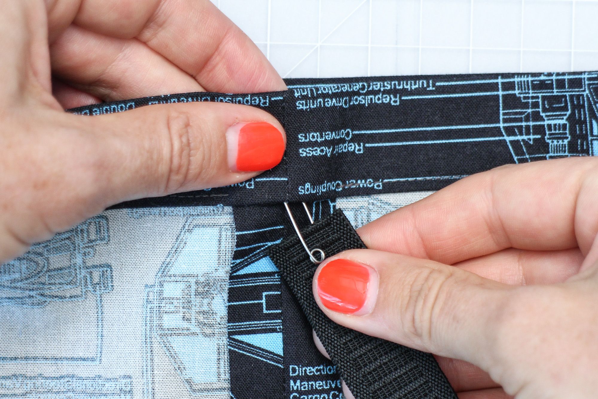 Gathering and Sewing Elastic : 6 Steps - Instructables