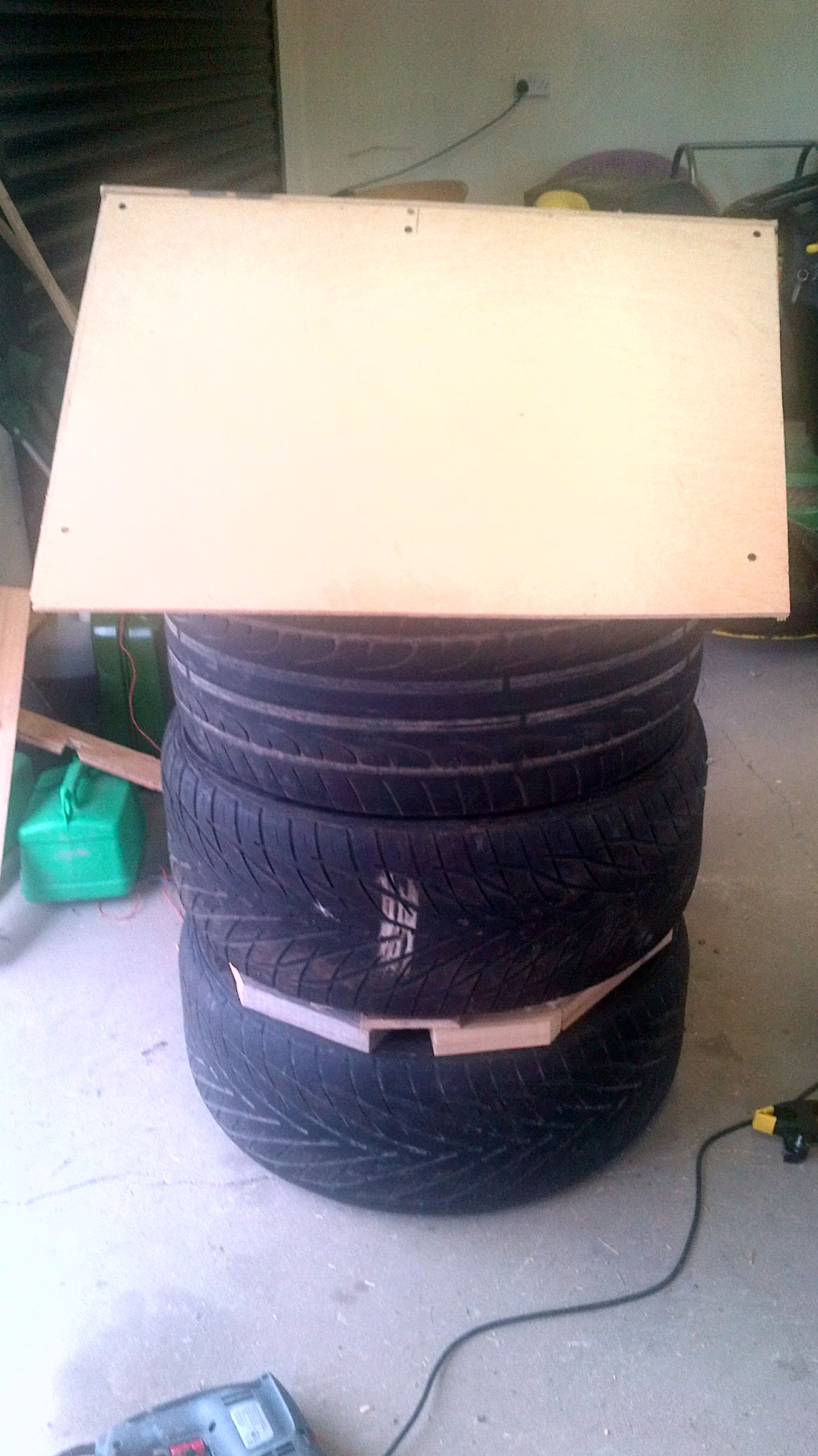 Beehive Made From Tyres : 7 Steps - Instructables