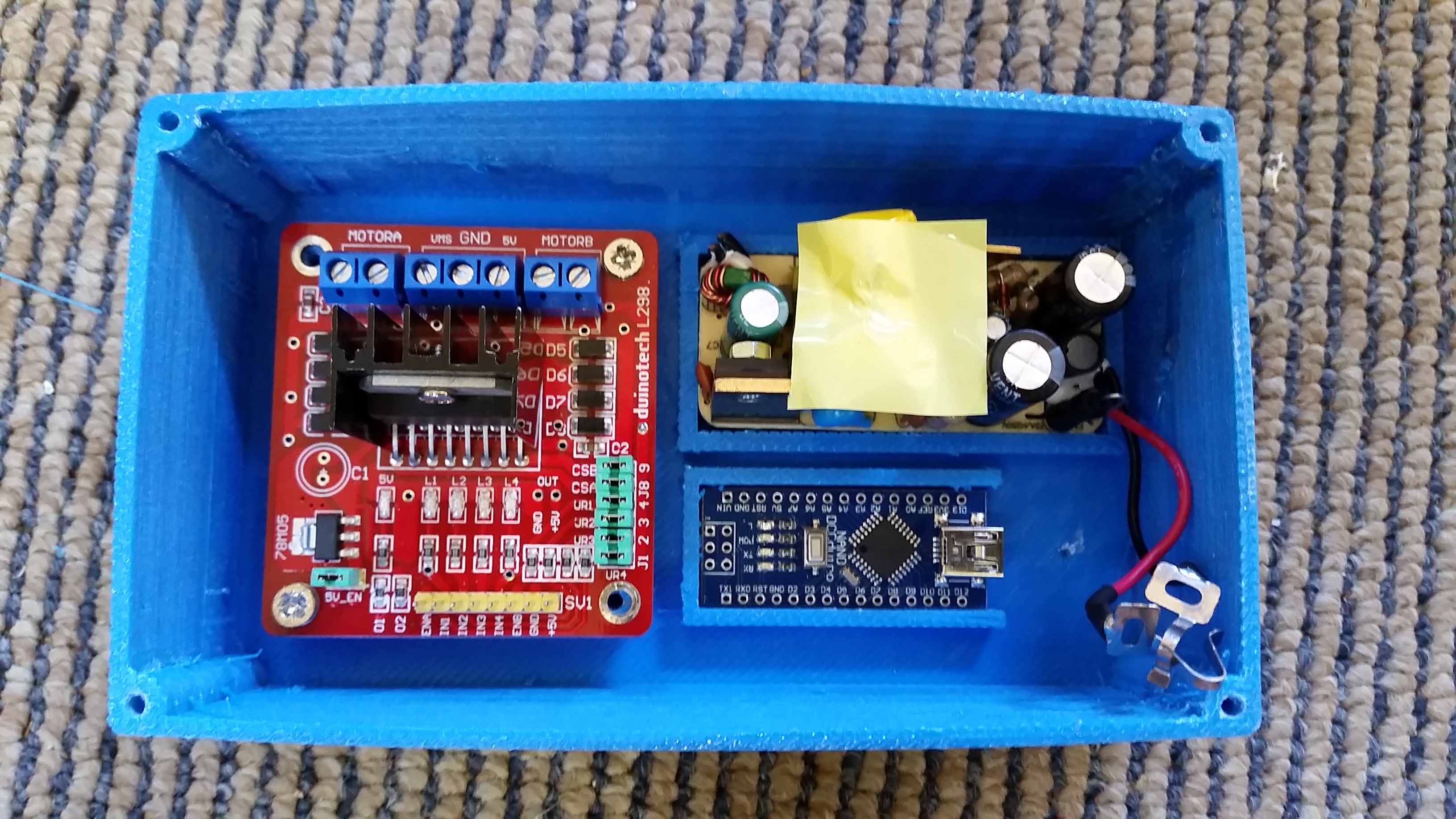 Automatic Sit/Stand Desk : 14 Steps (with Pictures) - Instructables