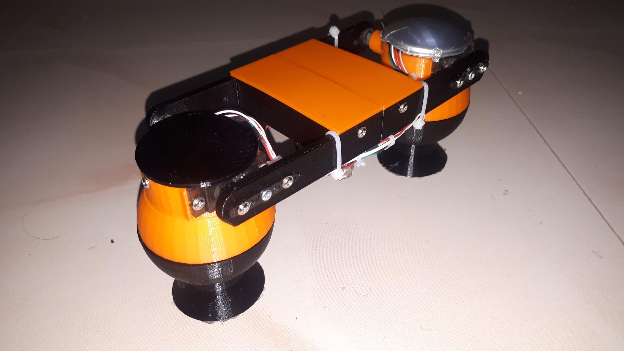 Tower Climb Helping Robot V1 - Two Legged, RF, BT Control With App : 22 ...