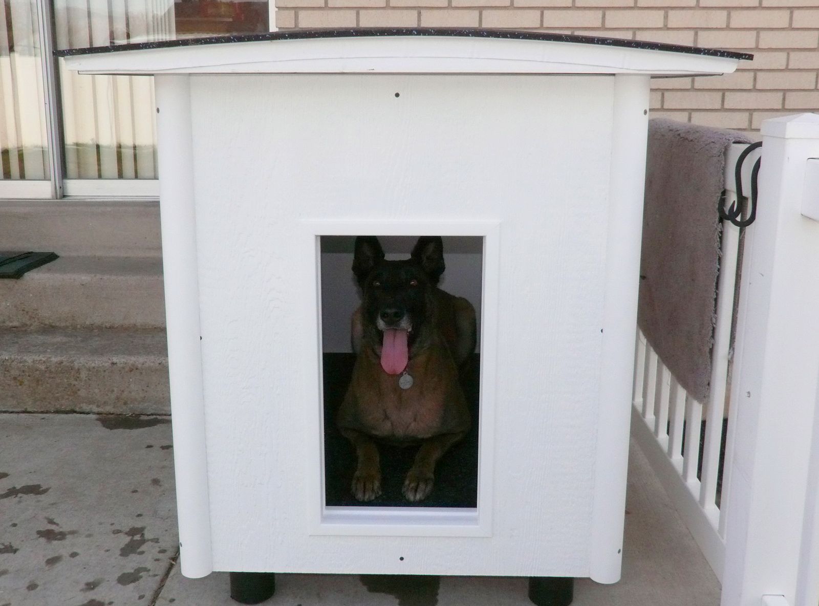 The Dog Mansion - or - Knock-Down Dog House : 6 Steps (with Pictures ...