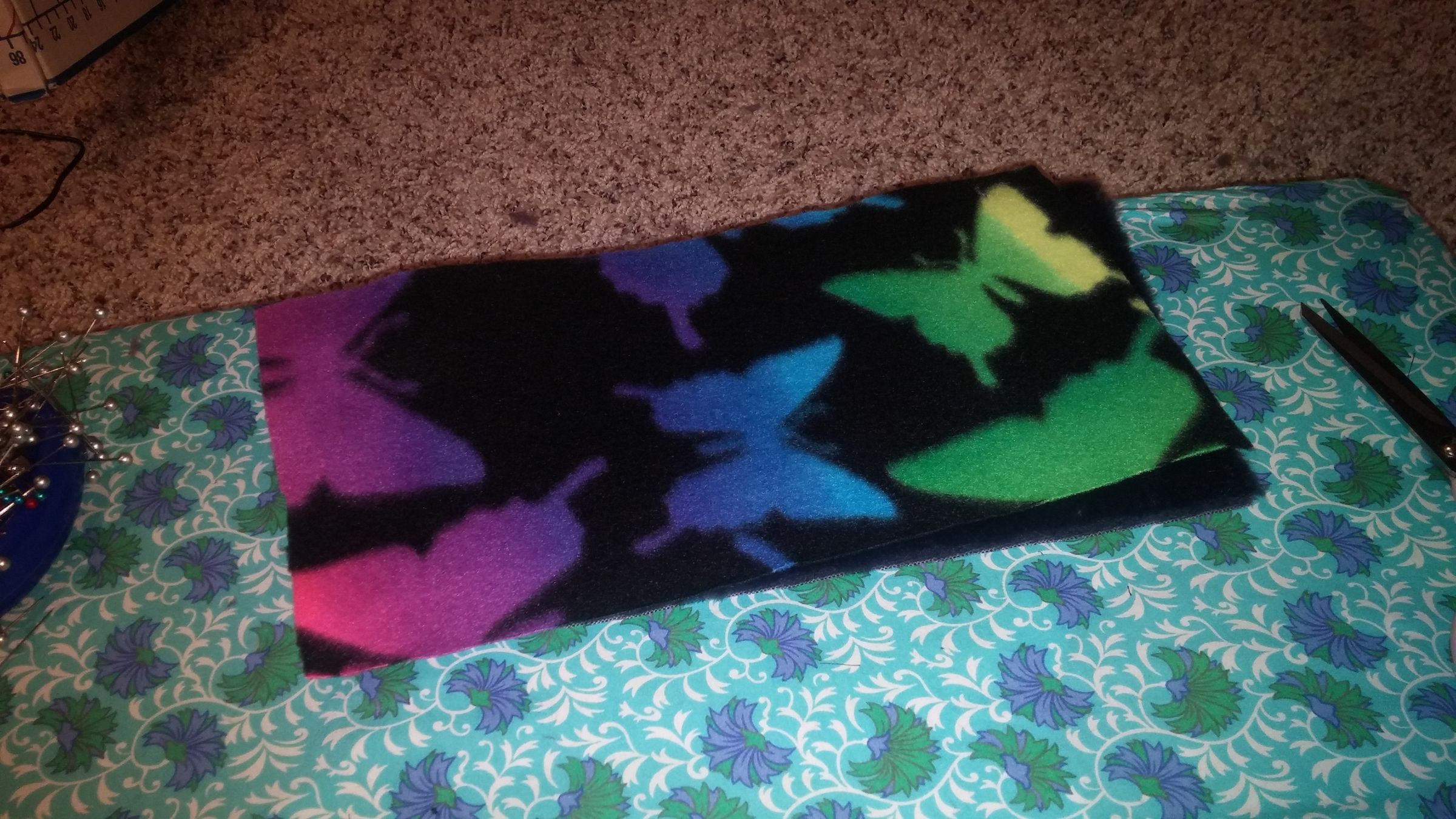 Sew Warm Faux Fur and Fleece Cover : 4 Steps (with Pictures ...