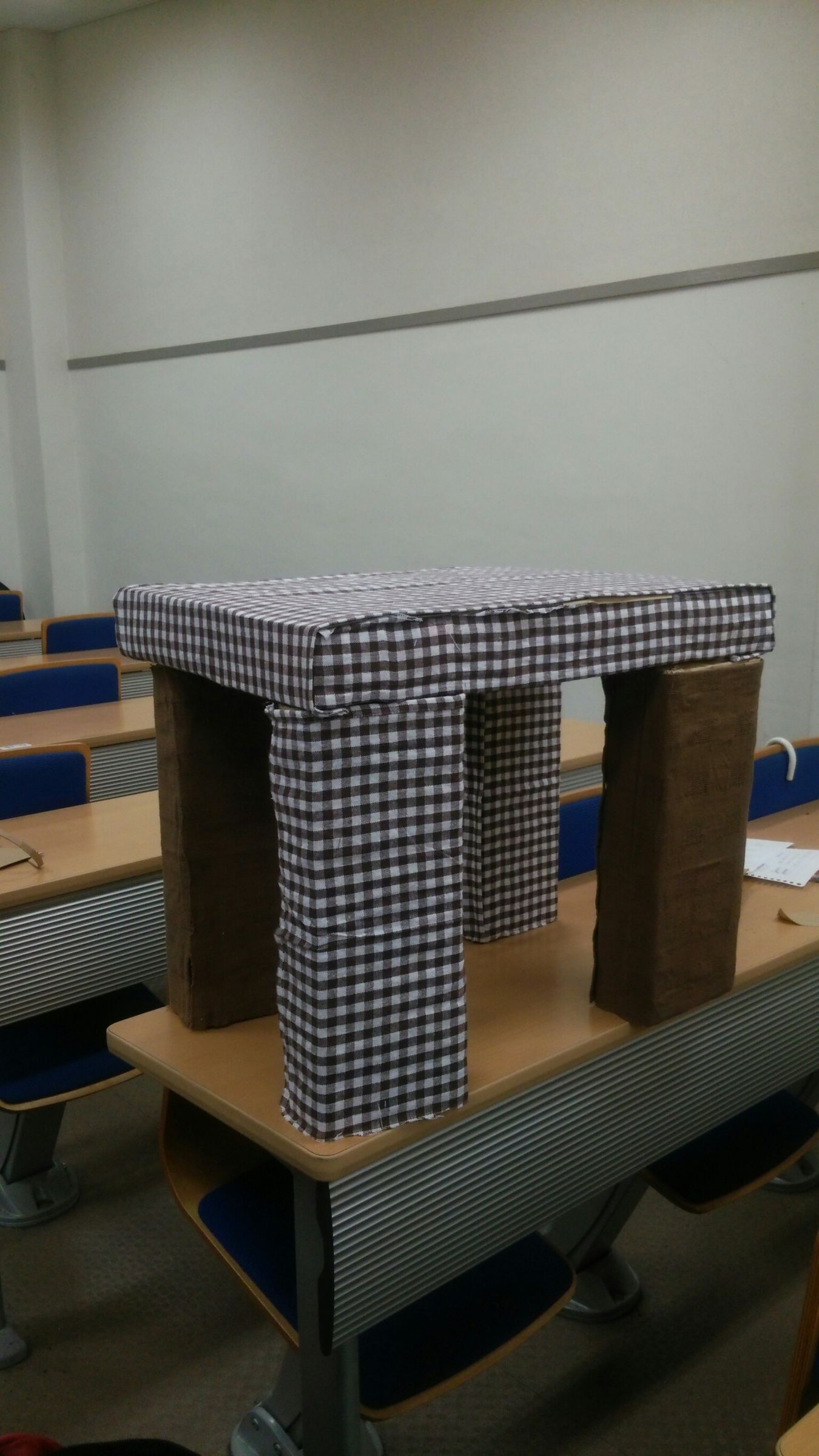 Let's Make a Desk With Milk Cartons : 8 Steps (with Pictures ...