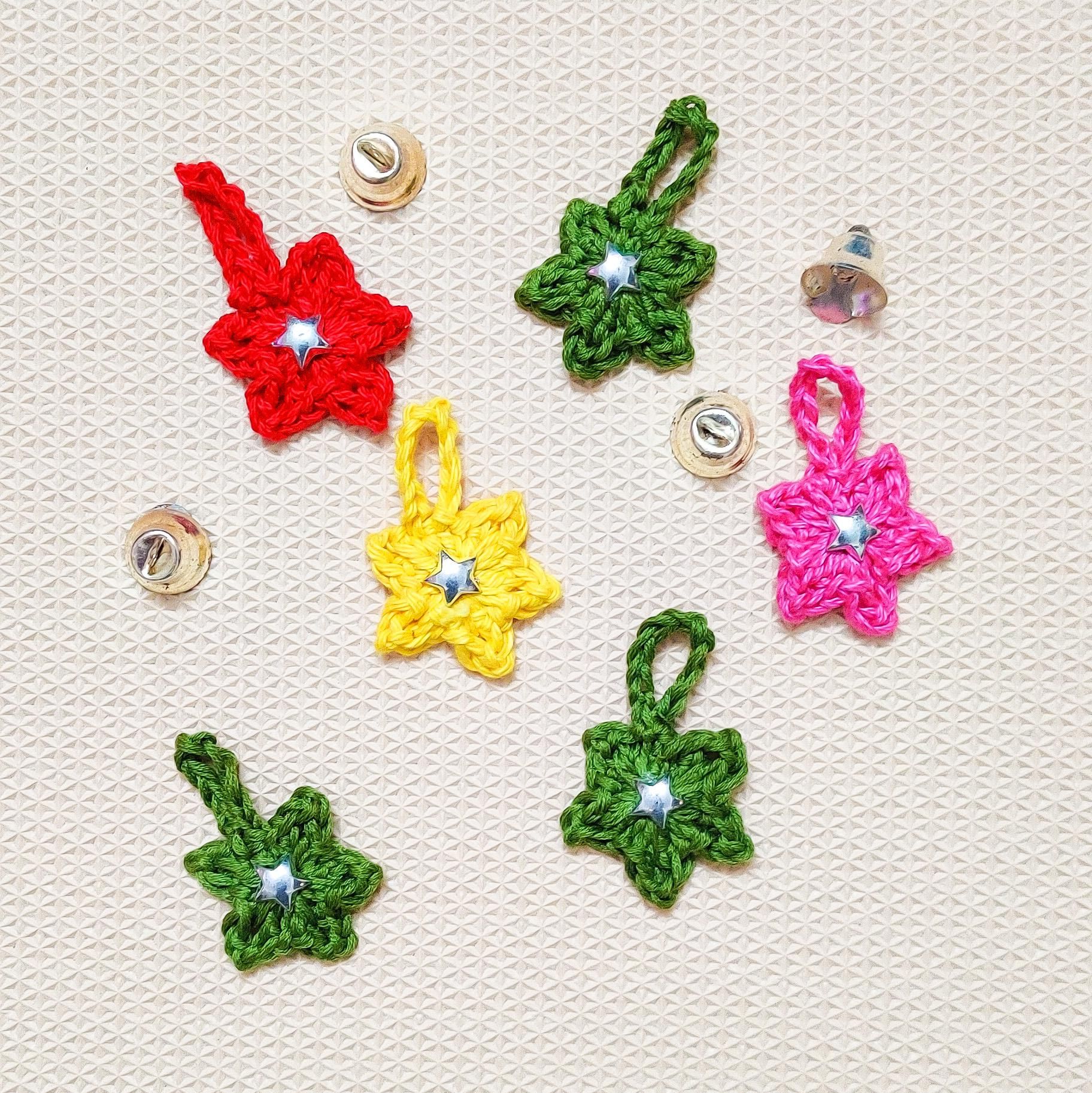 Mini Star Ornament How to Crochet a Easy Tiny Star : 4 Steps (with ...