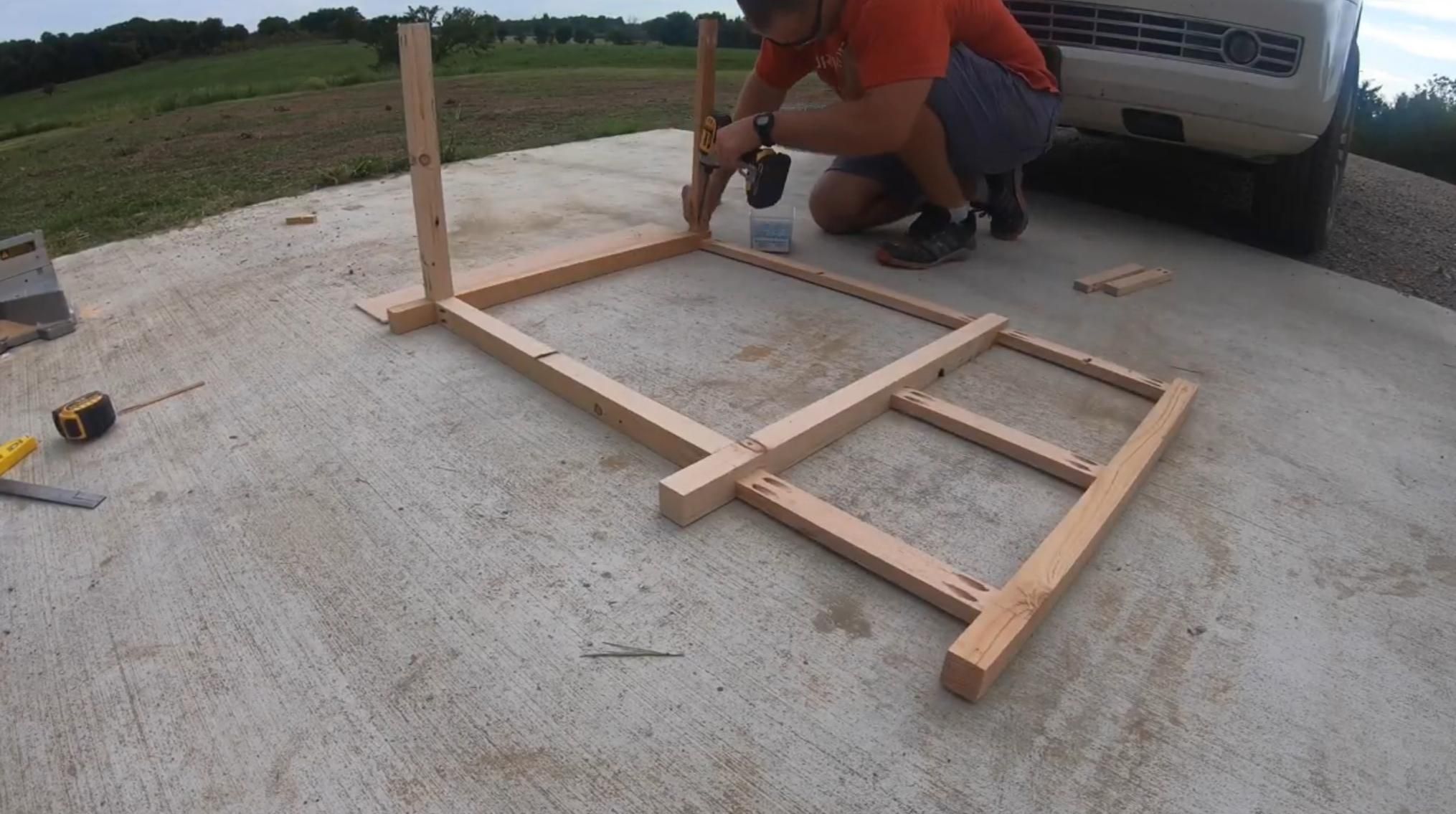 How to Build a Small Desk : 14 Steps (with Pictures) - Instructables