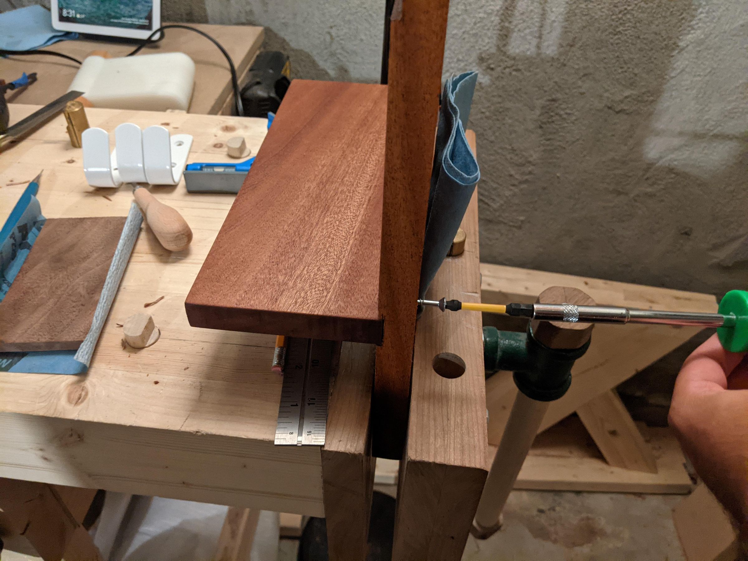 Entryway EDC Shelf W/ Letter Slot : 5 Steps (with Pictures) - Instructables