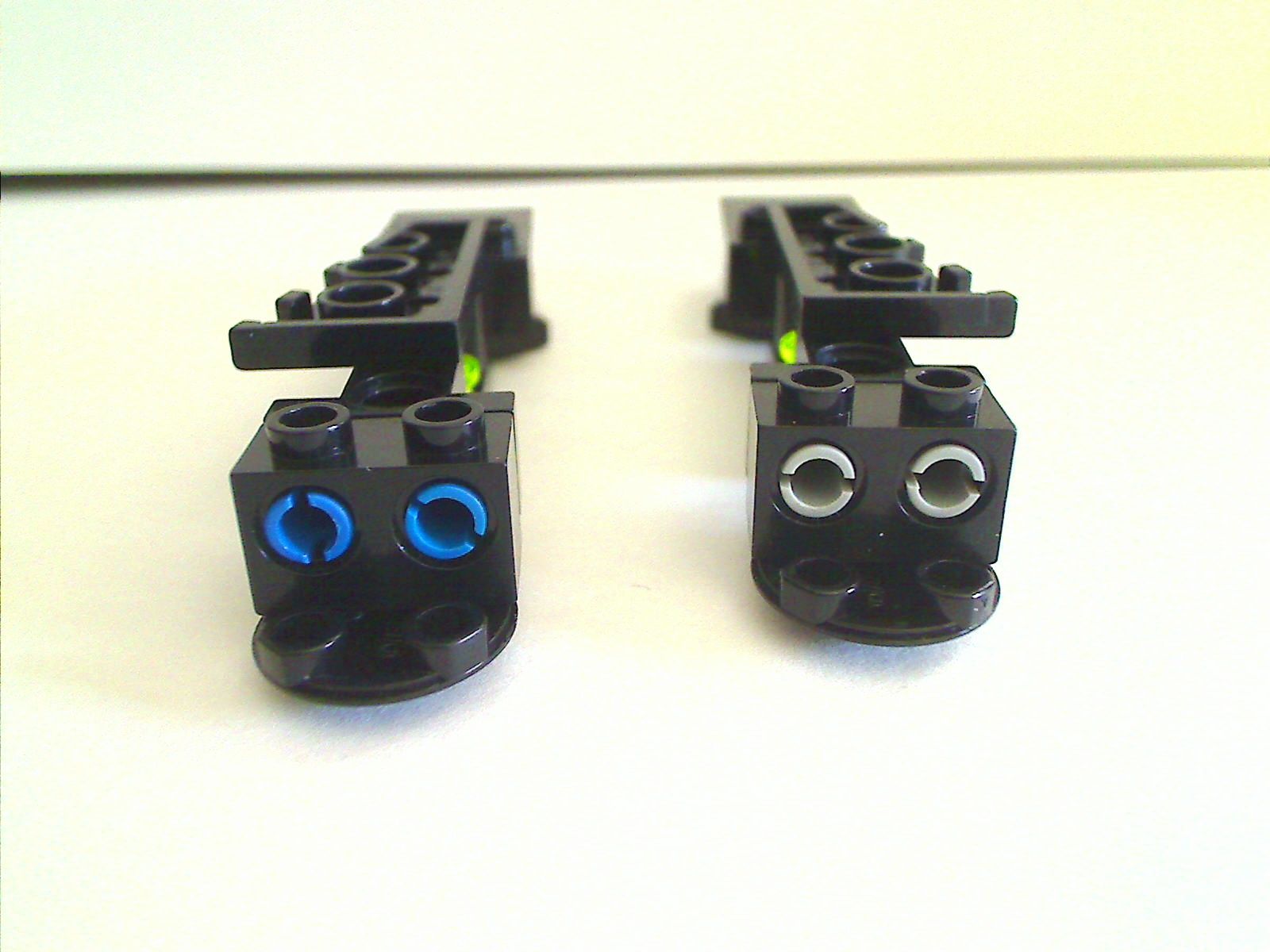 Real Steel ZEUS Out of Legos : 6 Steps (with Pictures) - Instructables