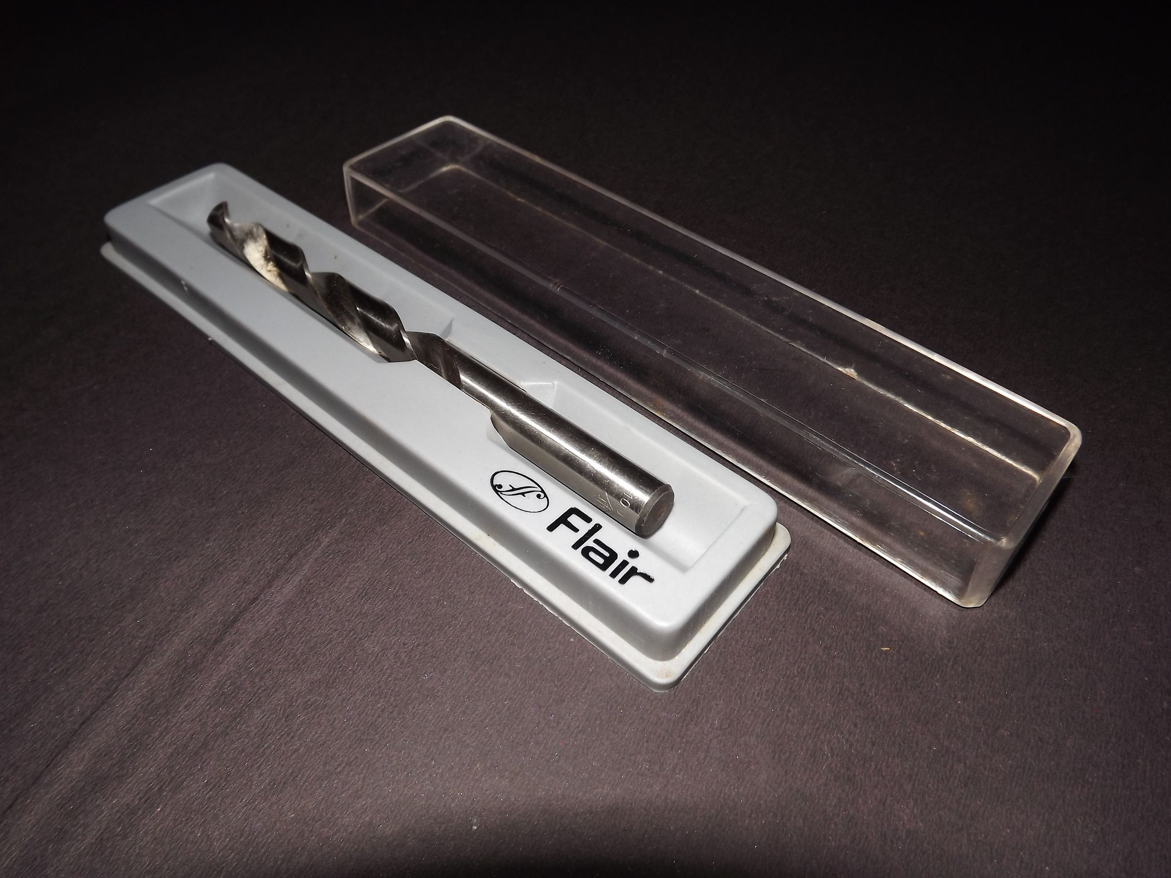 Sophisticated Drill Bit Storage Using Old Pens : 5 Steps - Instructables