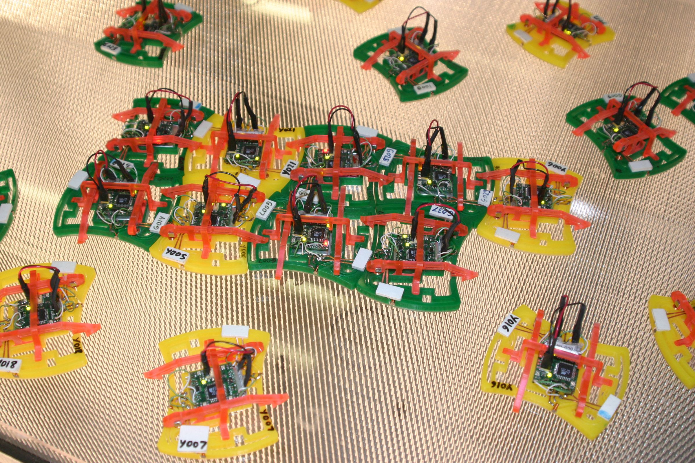Autonomous, Self-Assembling Robots : 6 Steps (with Pictures) - Instructables