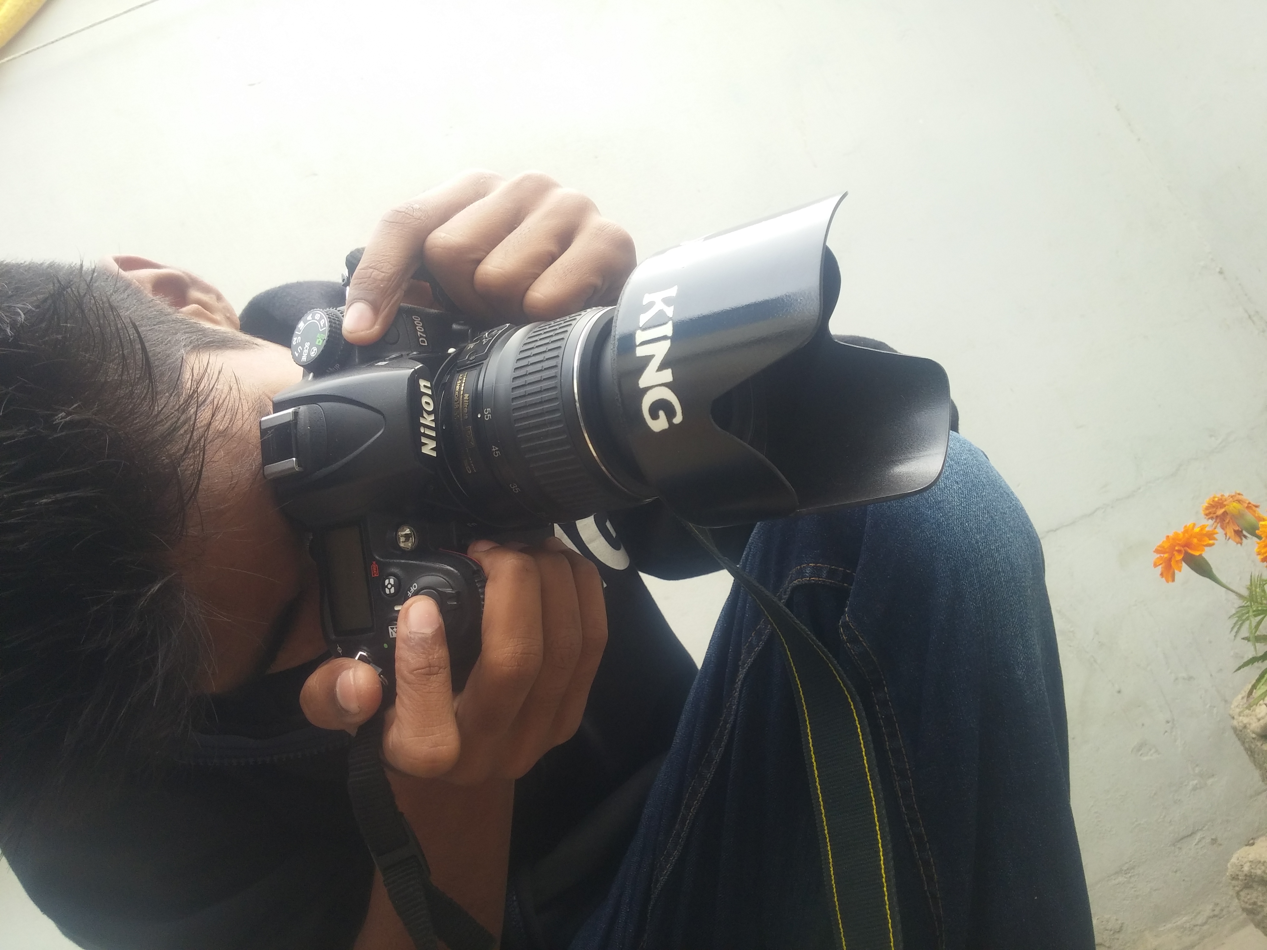 DIY Lens Hood for DSLR Camera : 5 Steps (with Pictures) - Instructables