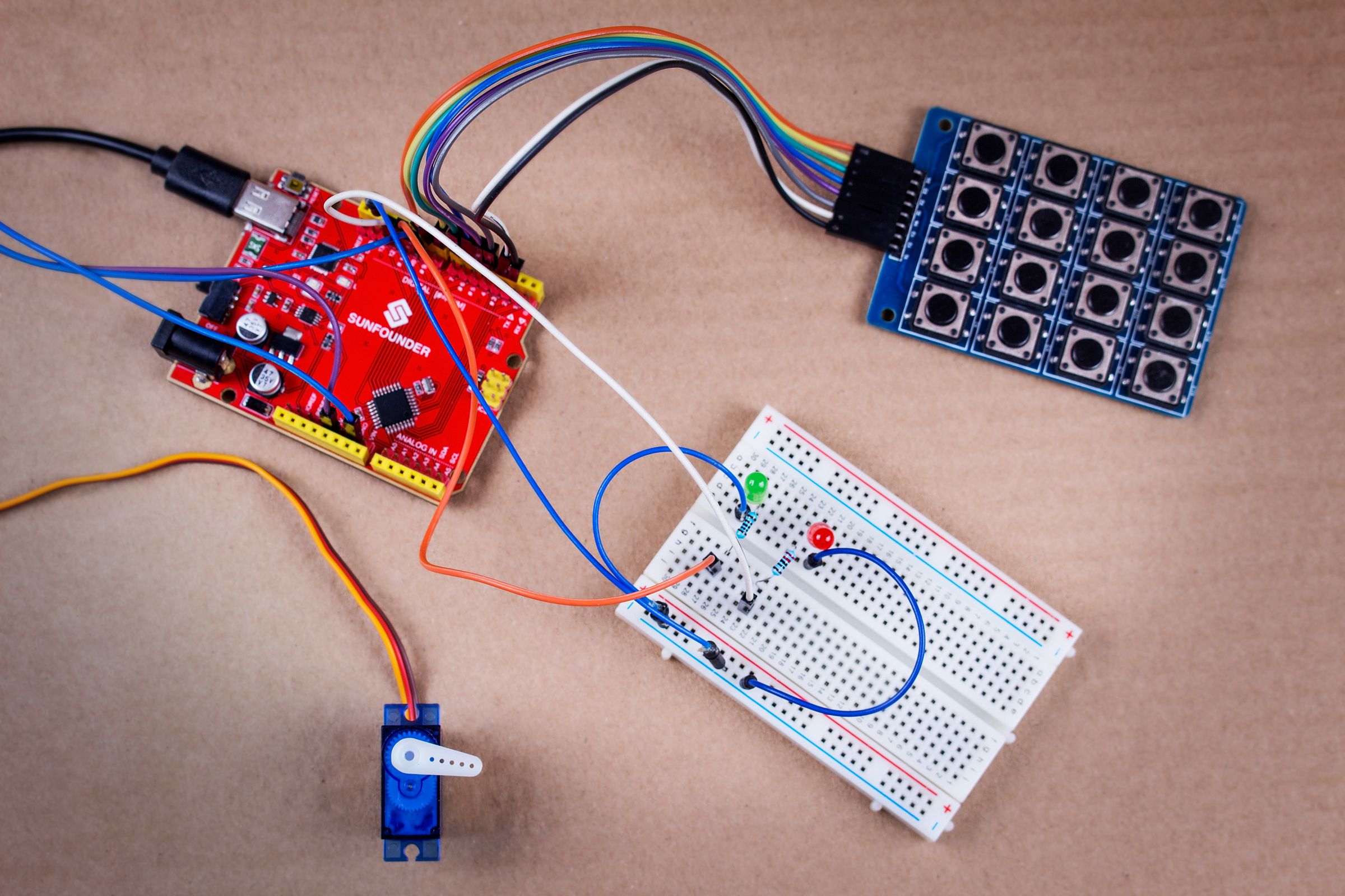 How to Lock a Servo/Motor/Relay : 5 Steps (with Pictures) - Instructables