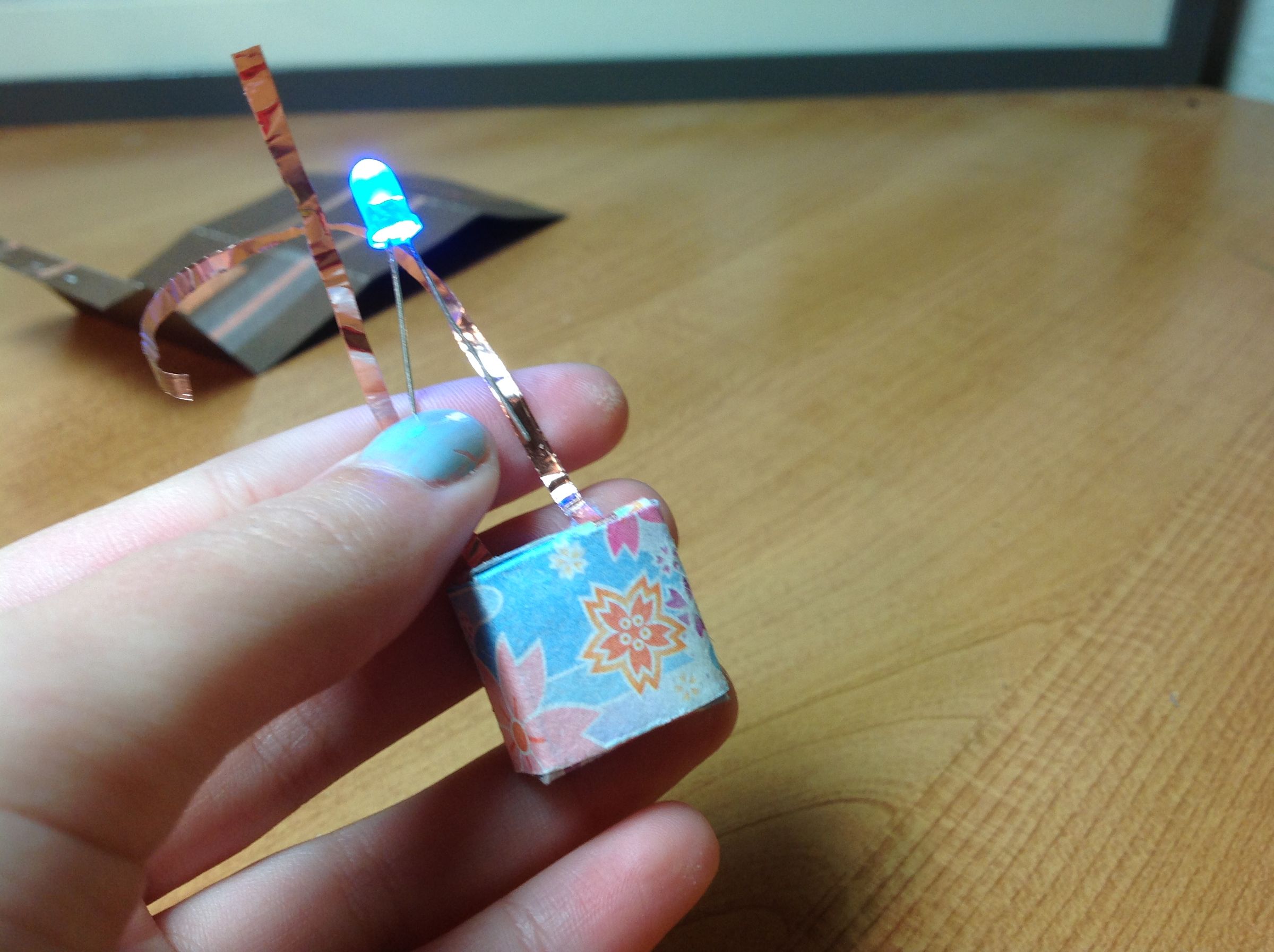 Foldable Electronic Bookmark / Booklight : 16 Steps (with Pictures ...