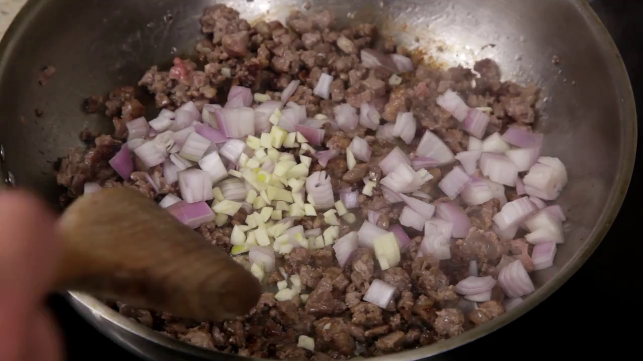 How to Cook a Red Wine Reduction Sauce : 10 Steps - Instructables
