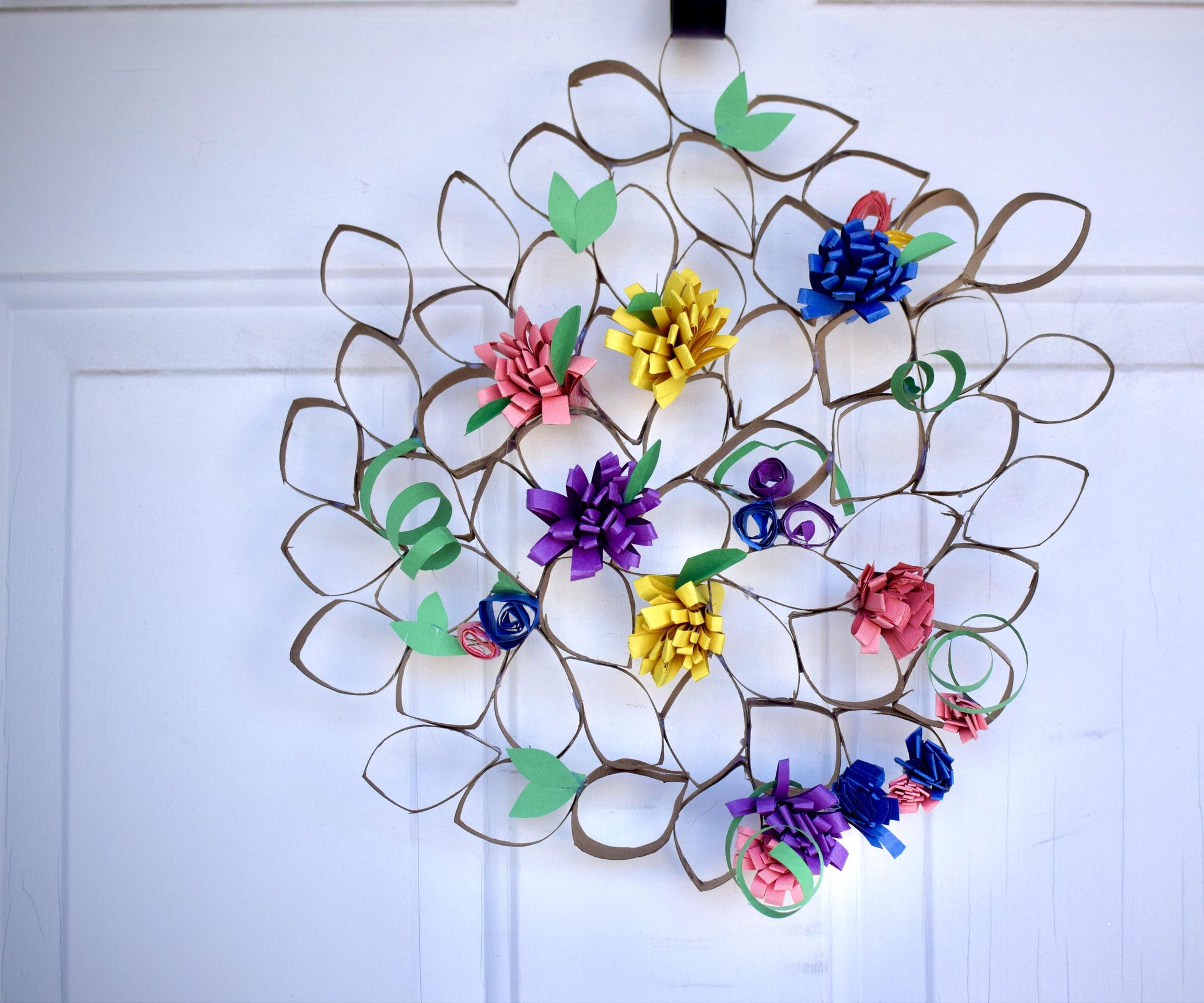 Spring Paper Wreath : 15 Steps - Instructables