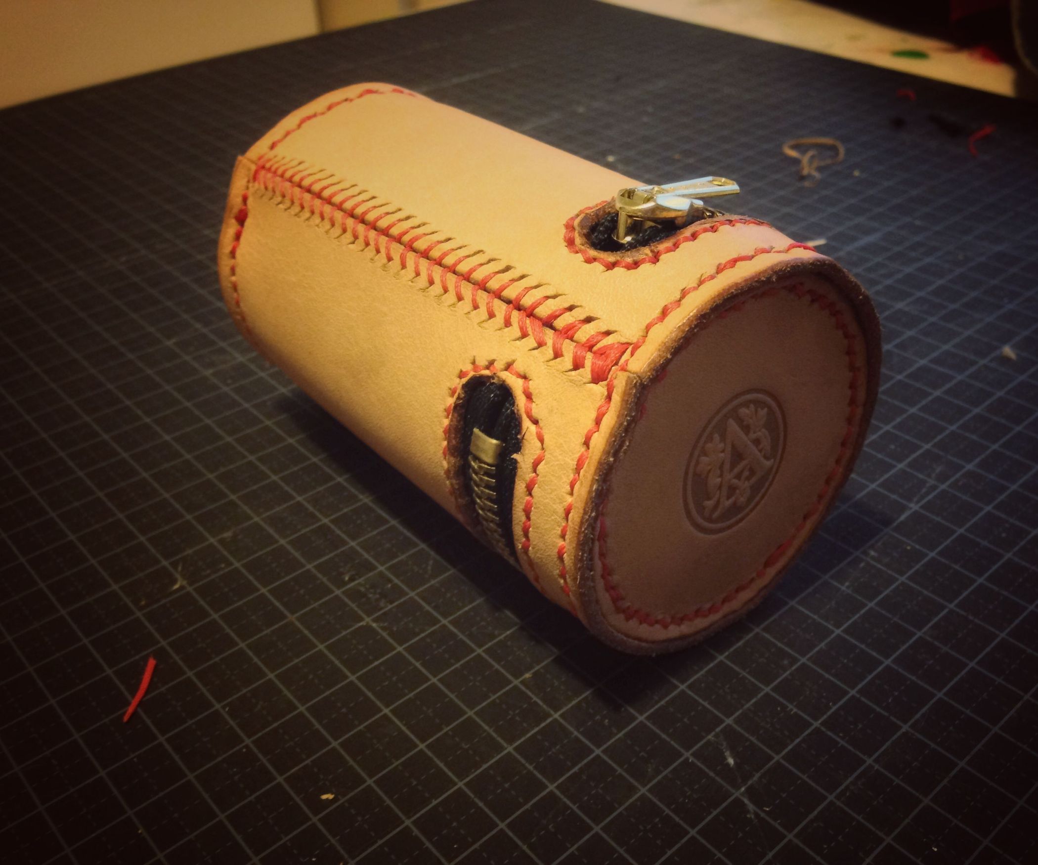 Cylinder Shaped Leather Bag : 3 Steps (with Pictures) - Instructables
