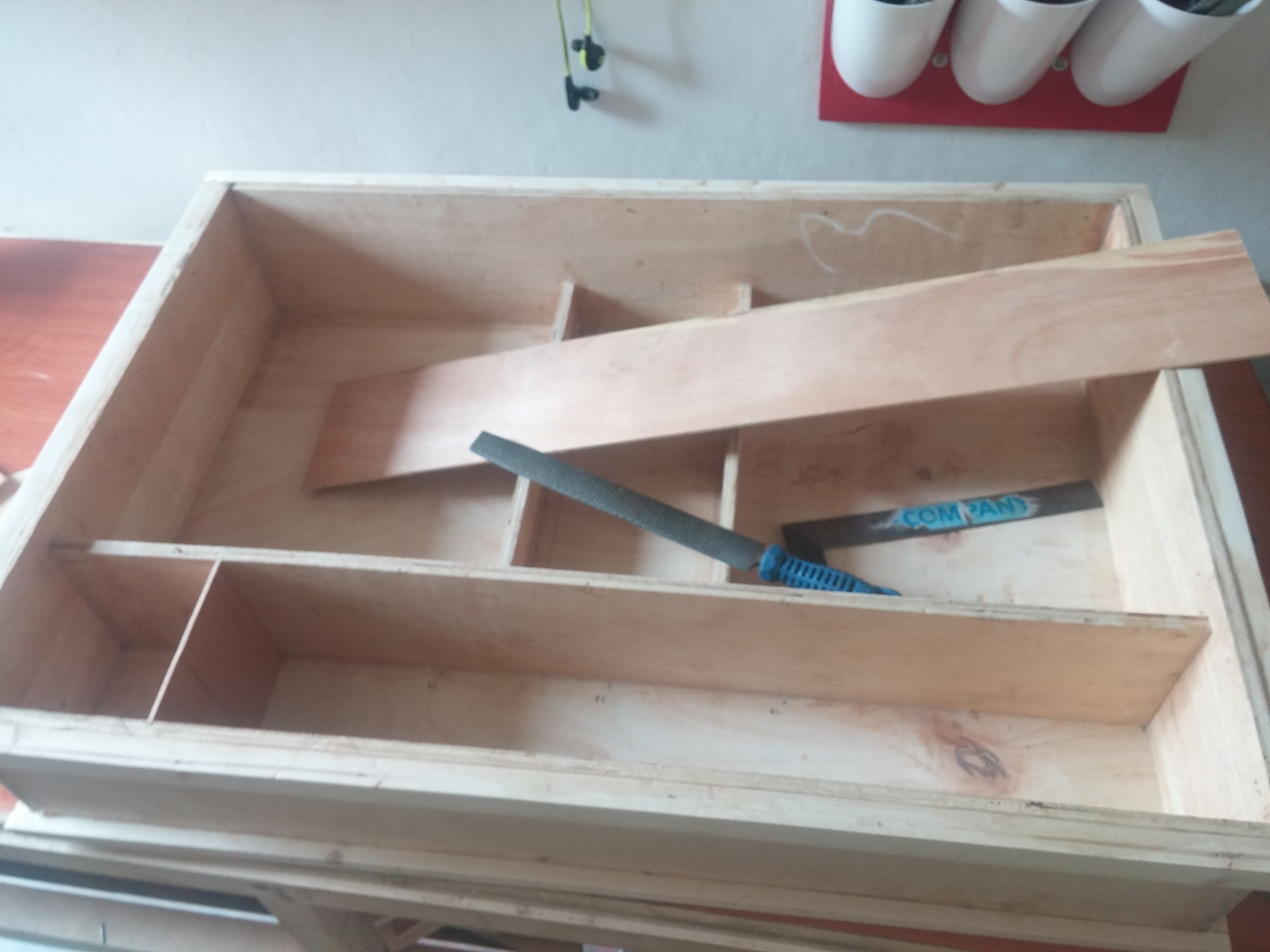DIY PORTABLE WORK STATION : 13 Steps (with Pictures) - Instructables