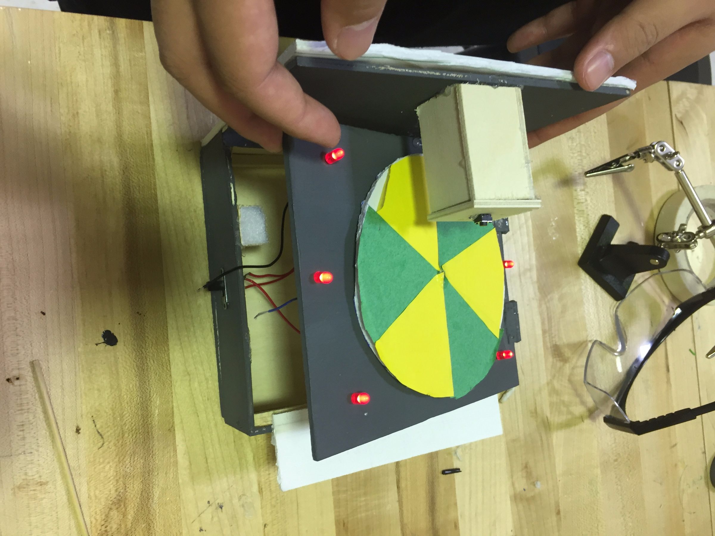 Mini Wheel of Fortune! : 14 Steps - Instructables
