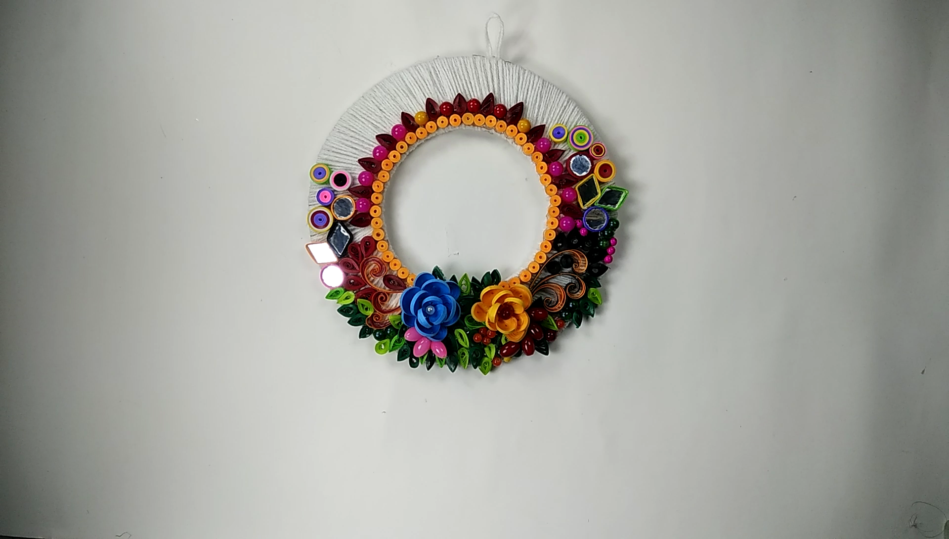 Easy and Beautiful Paper Wall Hanging : 7 Steps (with Pictures ...