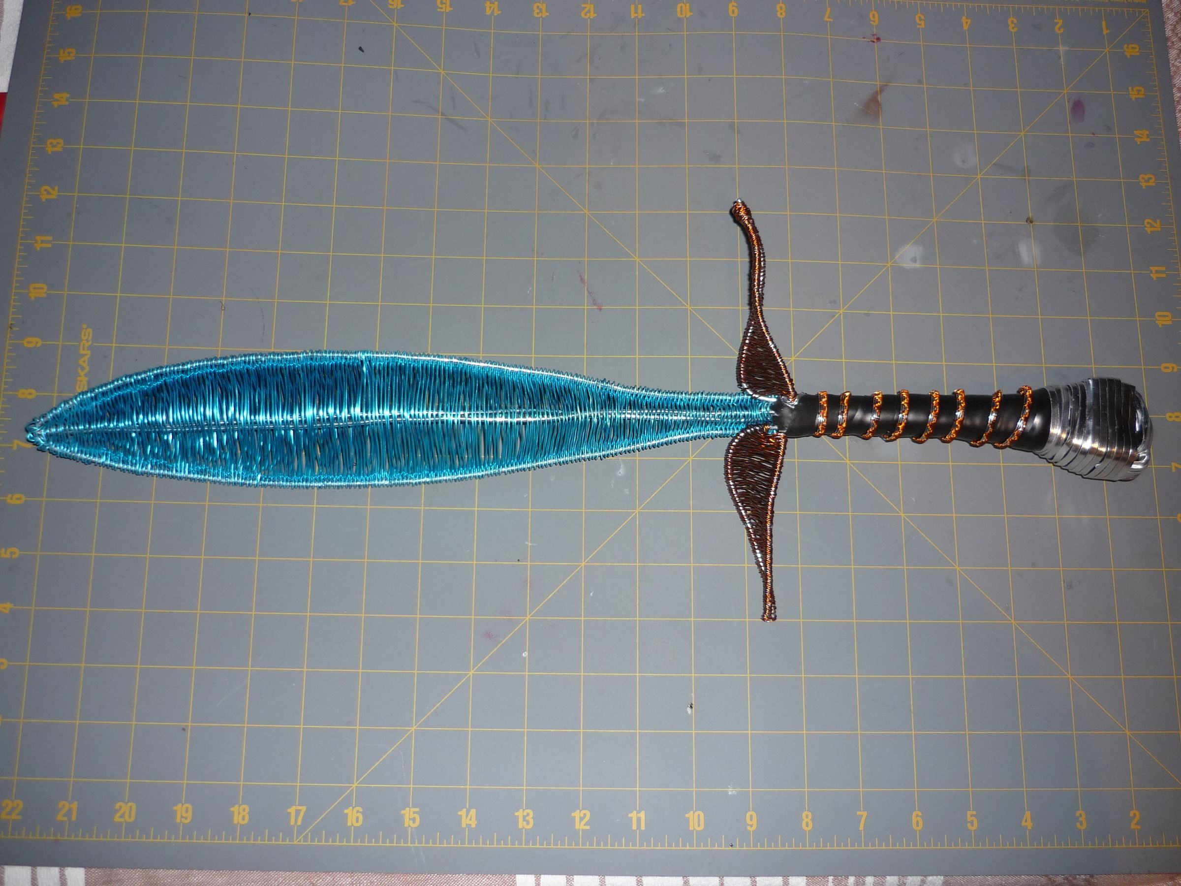 Wire Weave Sting Dagger : 10 Steps (with Pictures) - Instructables