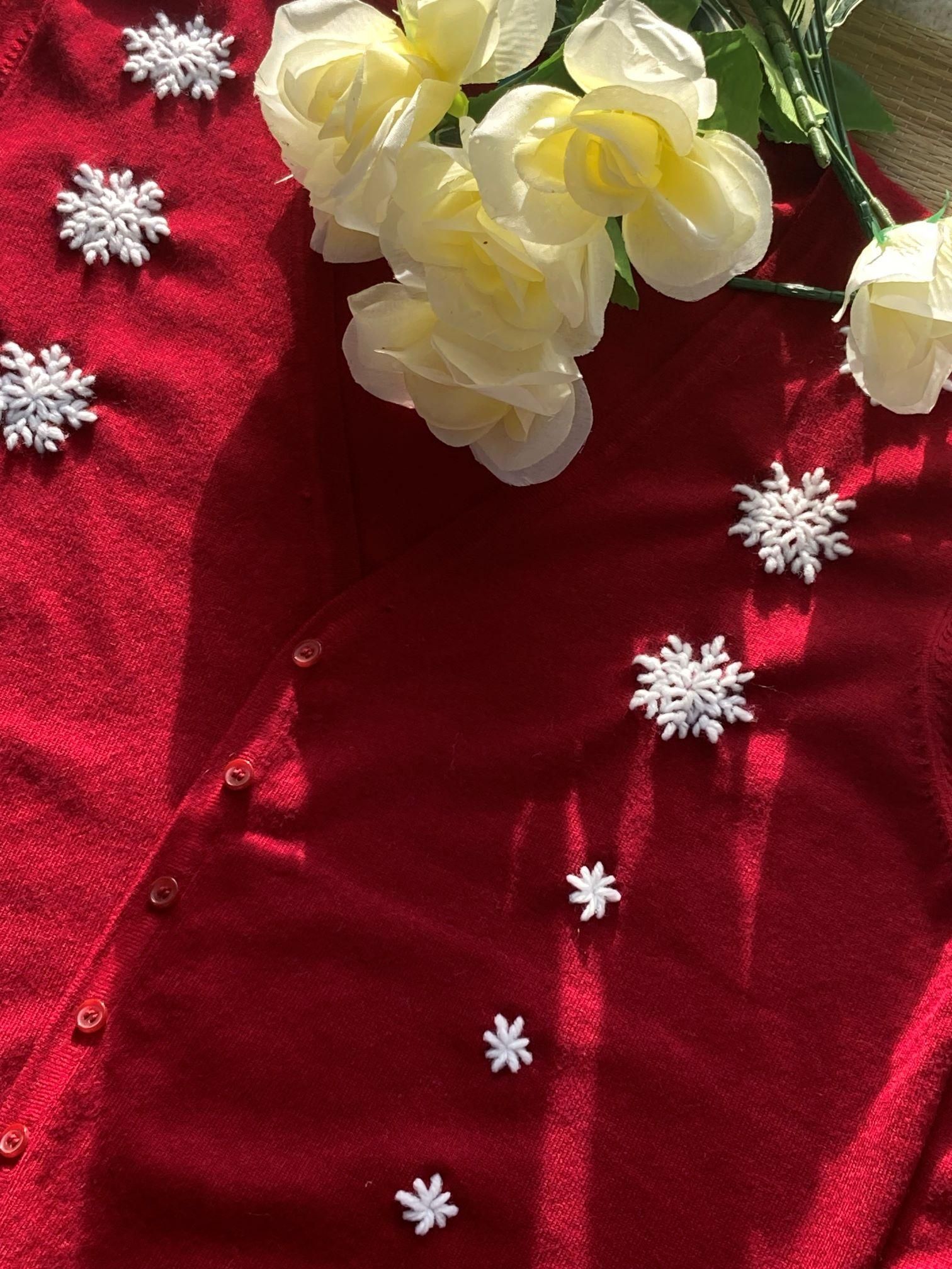 Snowflakes Embroidery on Sweater : 5 Steps (with Pictures) - Instructables