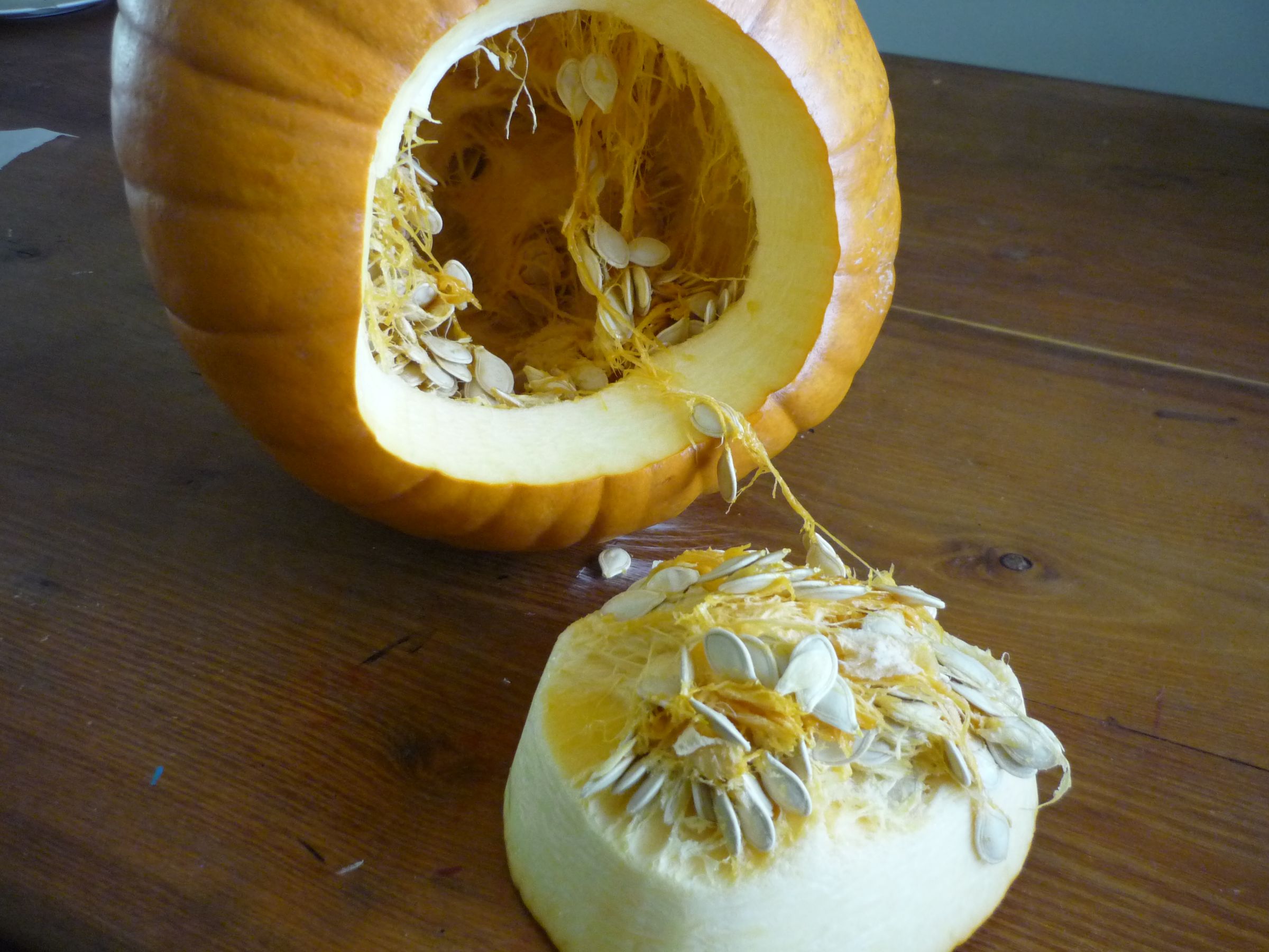 Meg & Mog Flying Pumpkins : 5 Steps (with Pictures) - Instructables