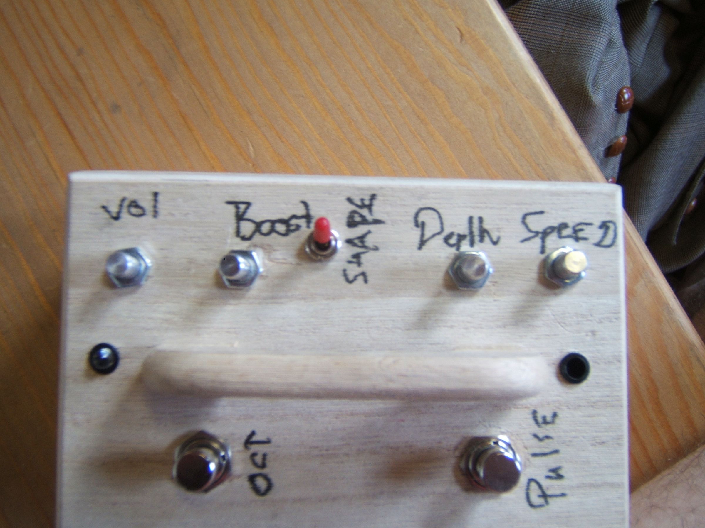 Create Your Own Guitar Effects Pedal : 8 Steps (with Pictures ...