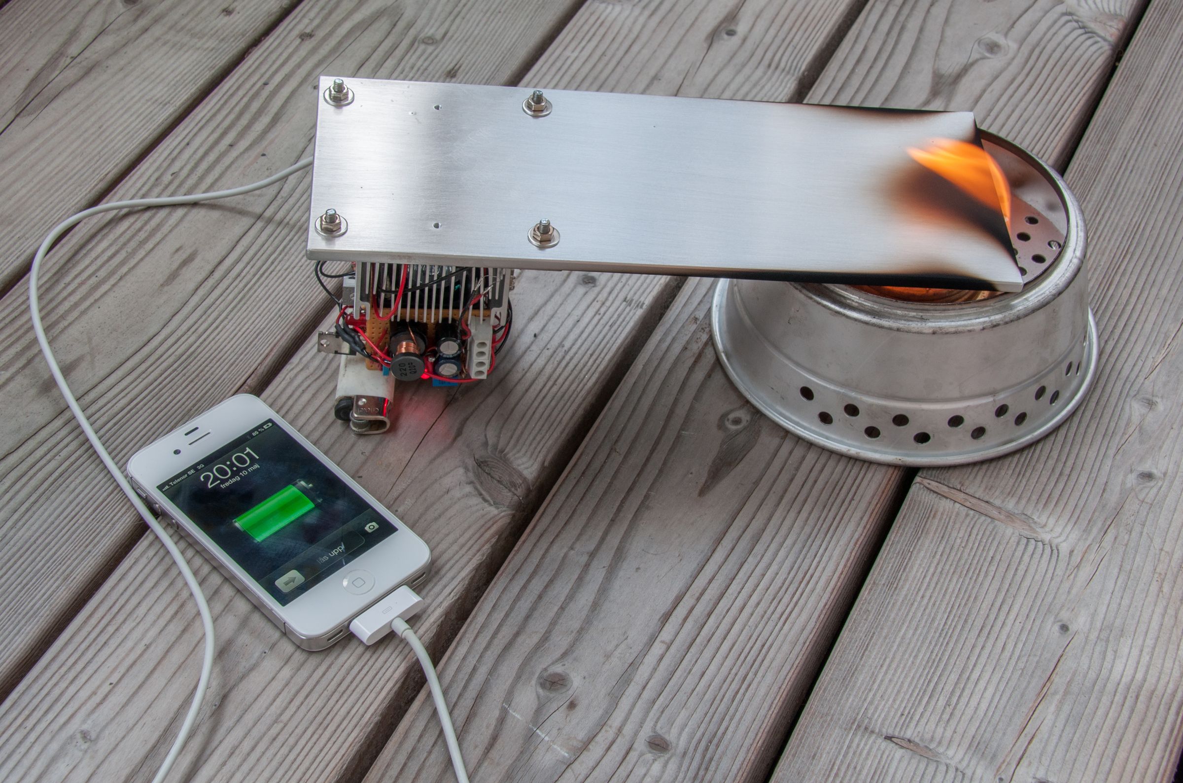 Smartphone Charger Powered by Fire : 7 Steps (with Pictures ...