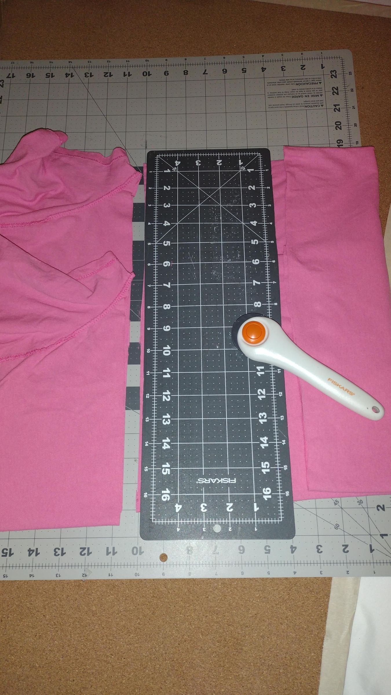 How to Make Rope Out of an Old T-Shirt : 7 Steps (with Pictures ...