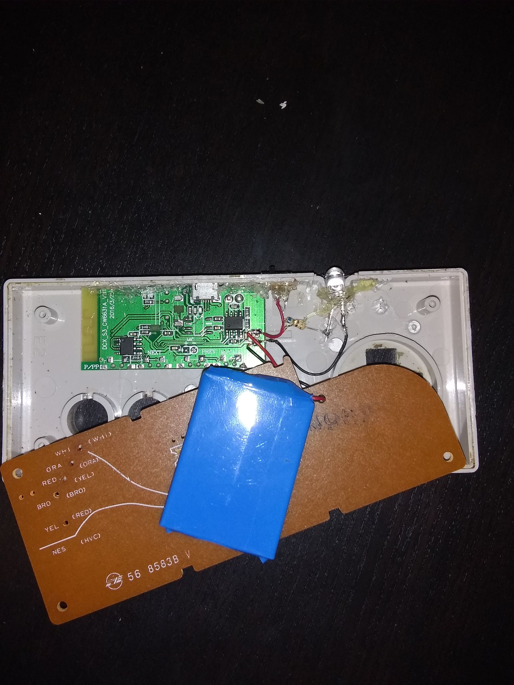 NES Controller Flashlight : 7 Steps - Instructables