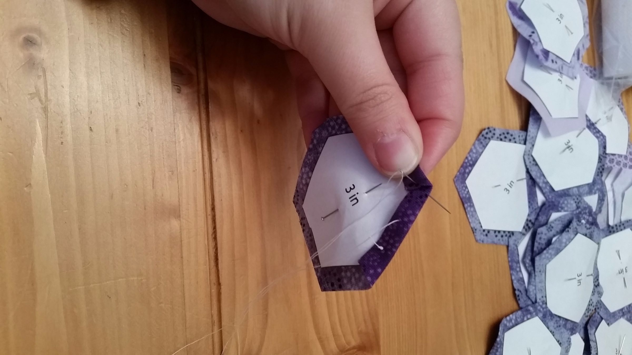 Hexagon English Paper Hand Piecing : 8 Steps (with Pictures ...