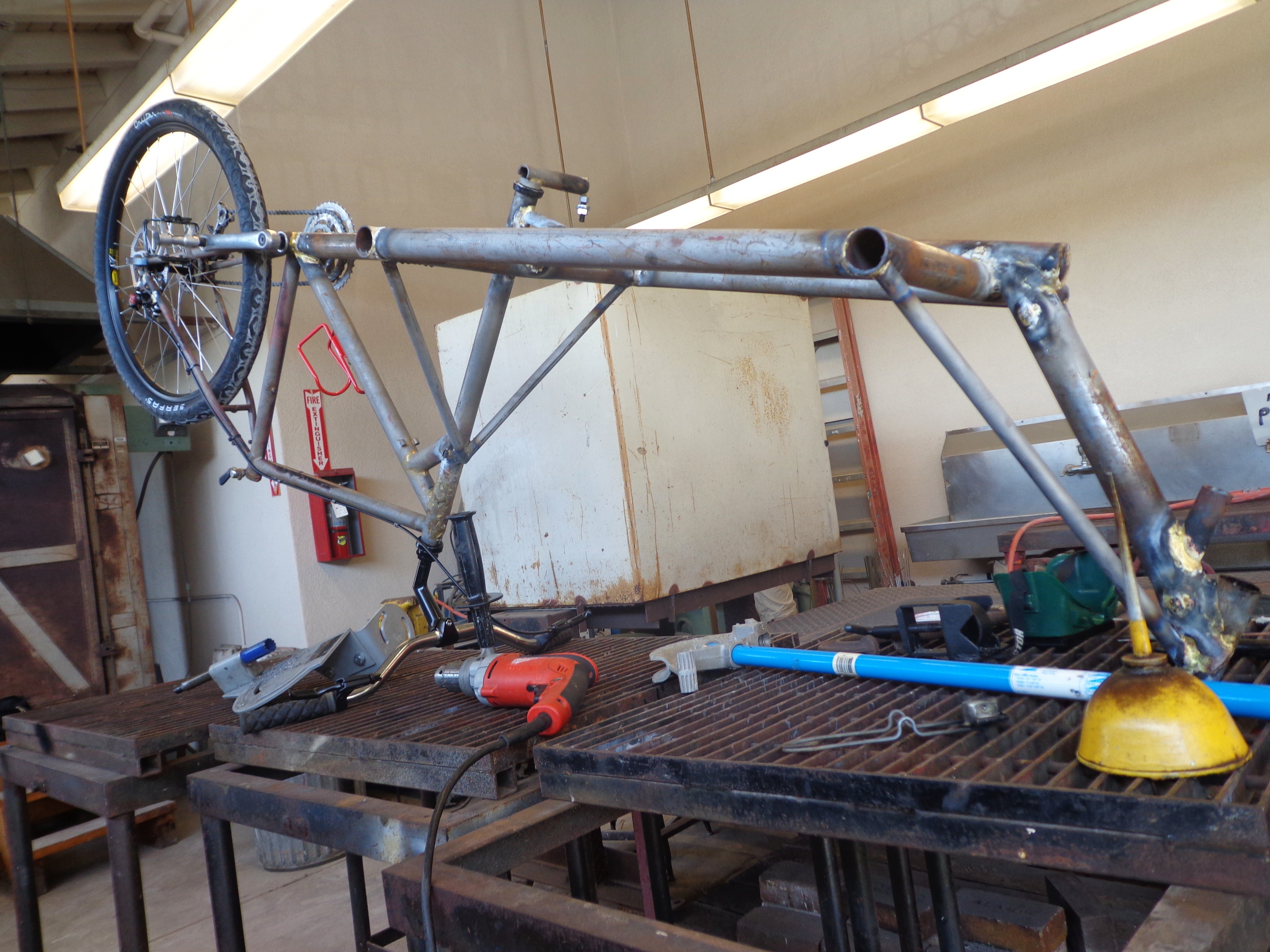 2 Wheeled Cargo Bike From Old Mountain Bike Frame : 8 Steps - Instructables