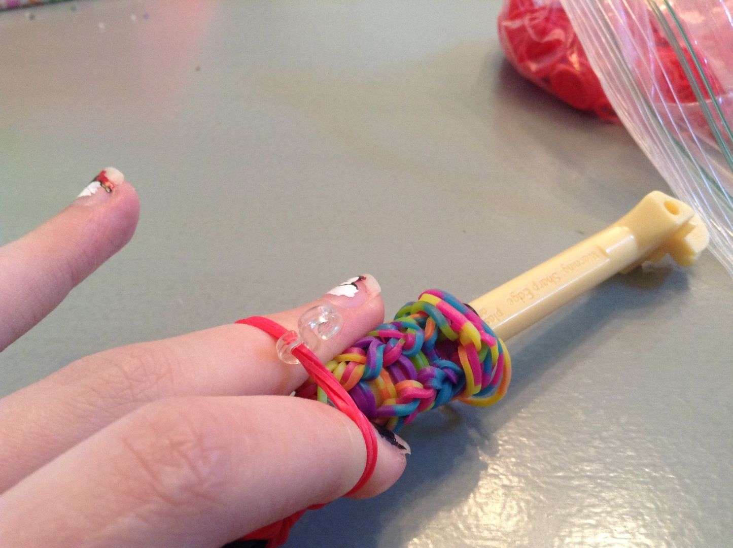 Rainbow Loom 3D Pokeball : 4 Steps - Instructables
