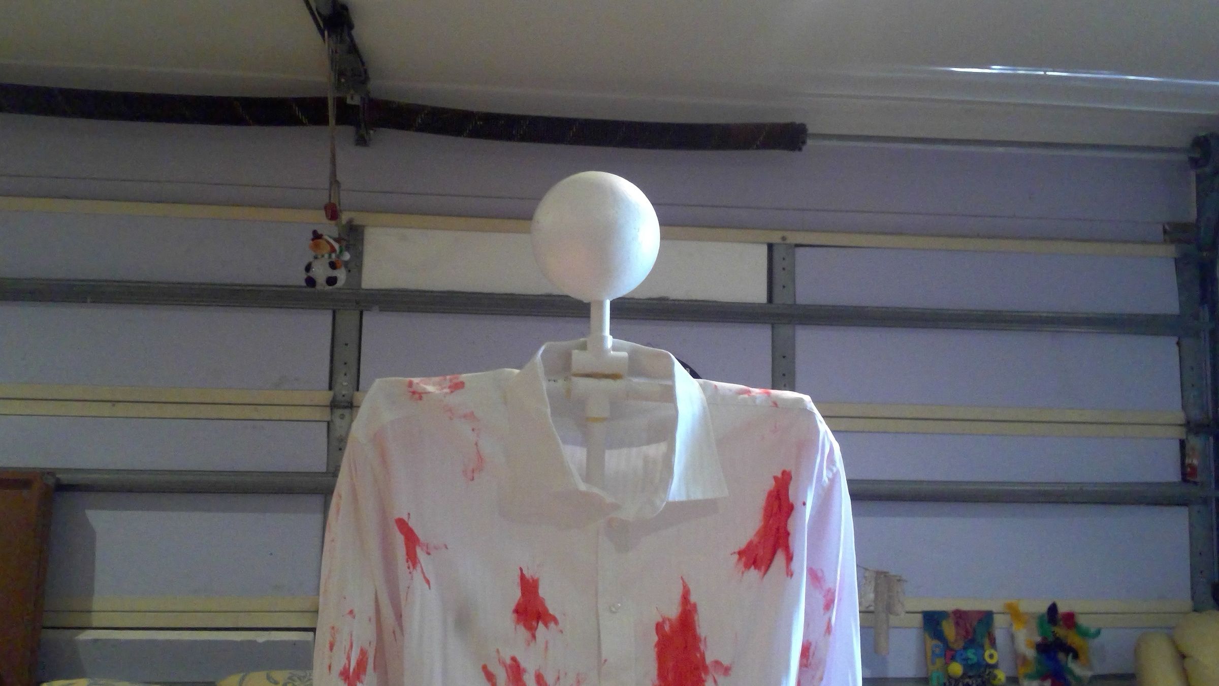 The Limping Zombie Prop : 6 Steps - Instructables