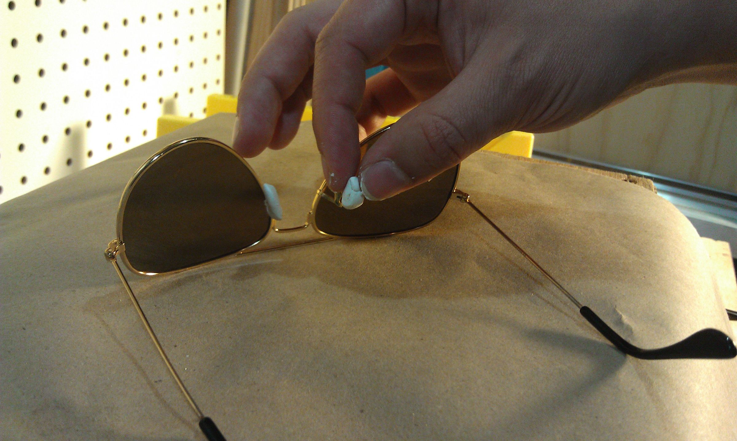 Ray-Ban Repair With Sugru : 5 Steps (with Pictures) - Instructables