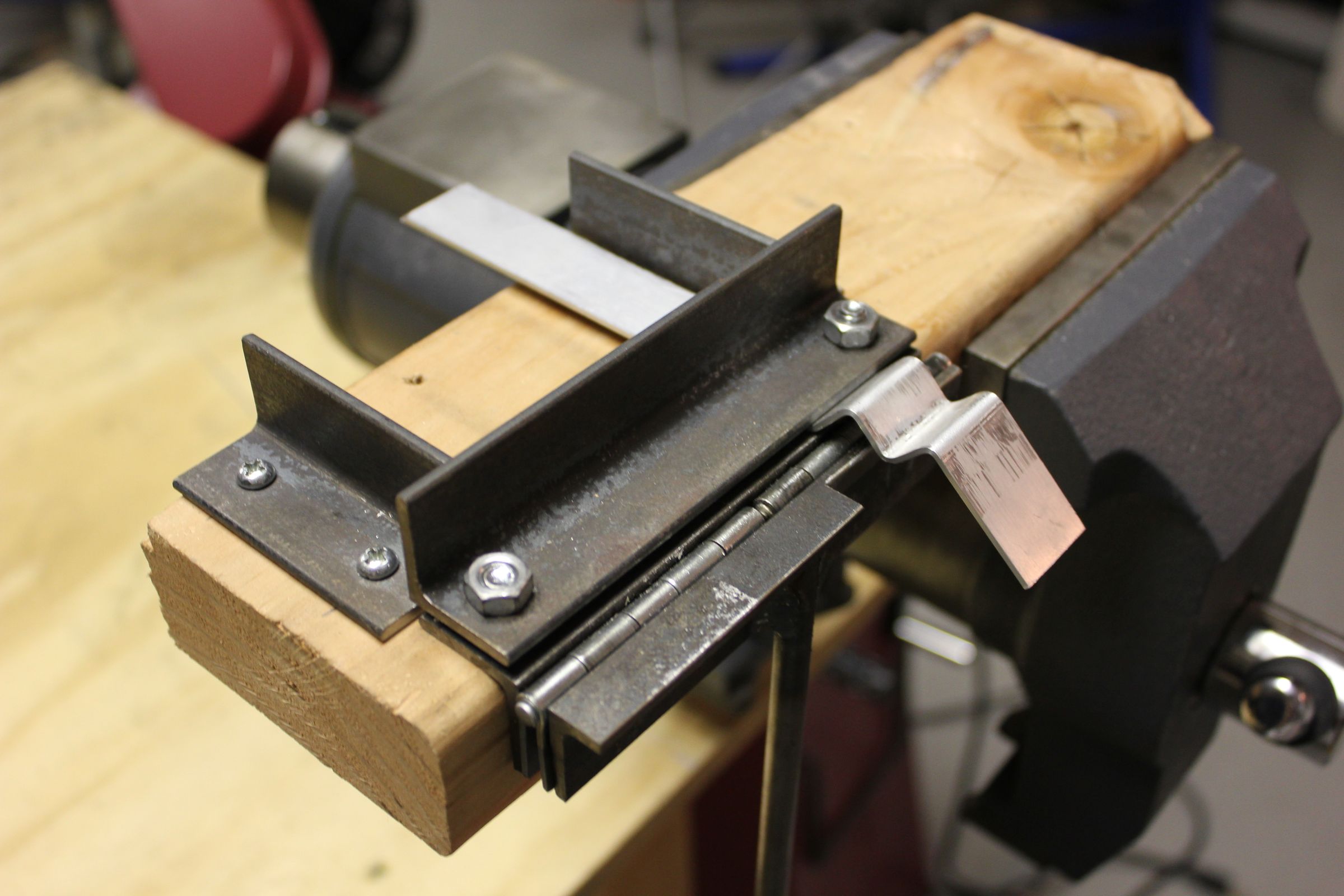 Homemade Mini Bend Brake : 7 Steps (with Pictures) - Instructables