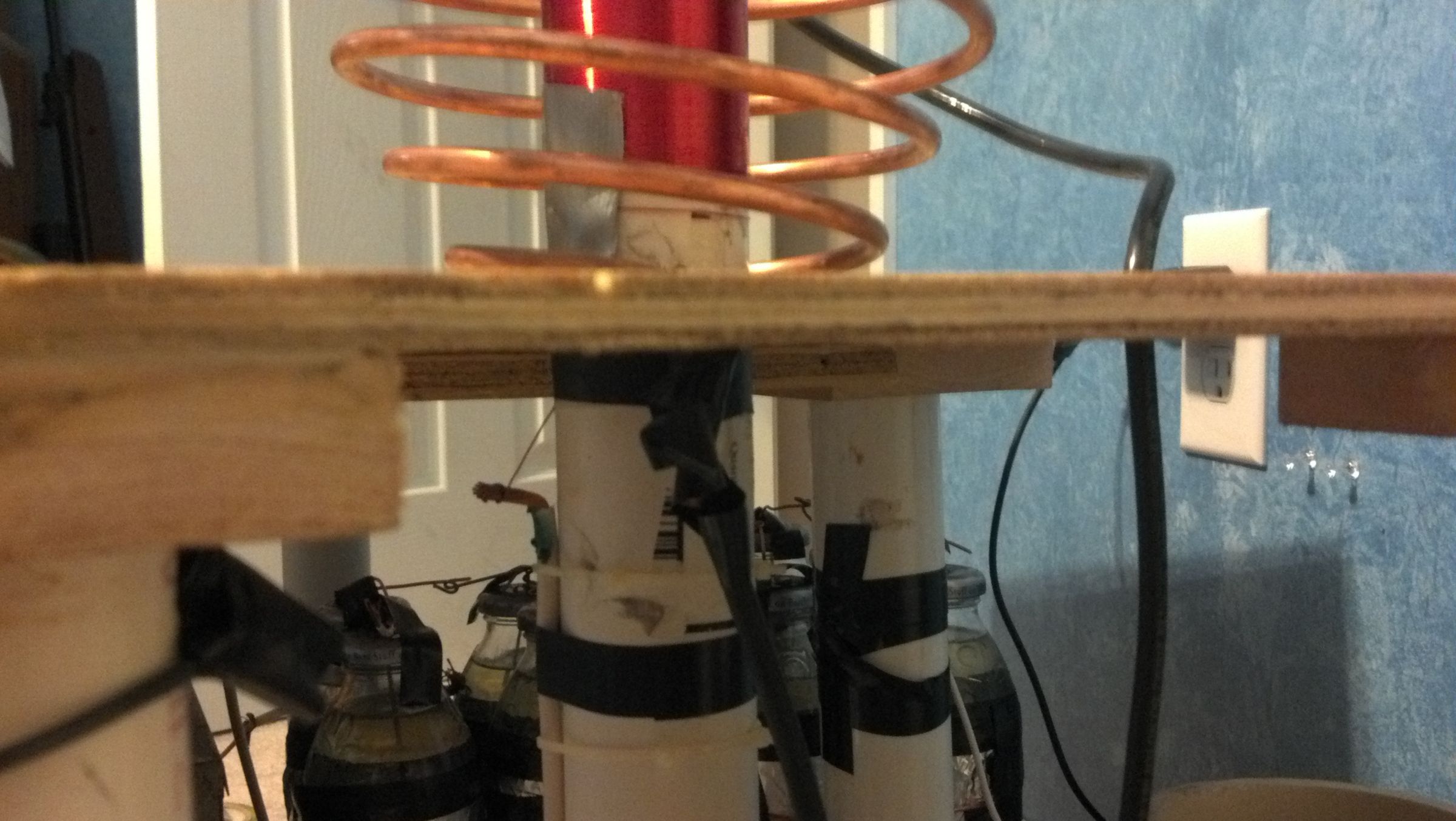 The Simple Tesla Coil : 12 Steps (with Pictures) - Instructables