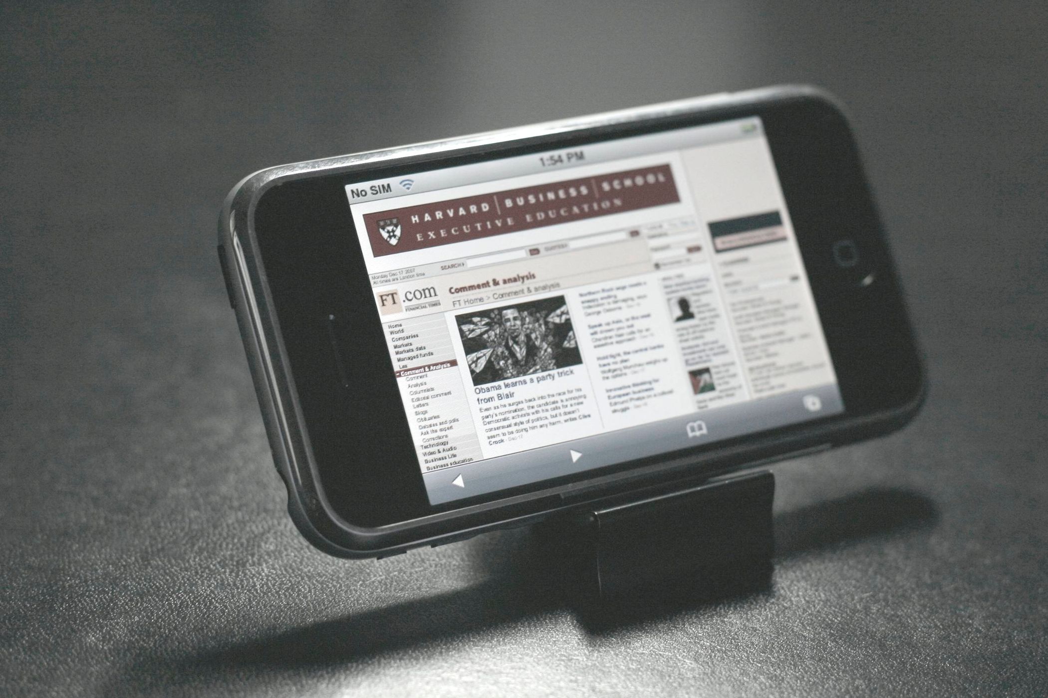 Make an IPhone/iPod Touch Stand From Document Clips - Instructables