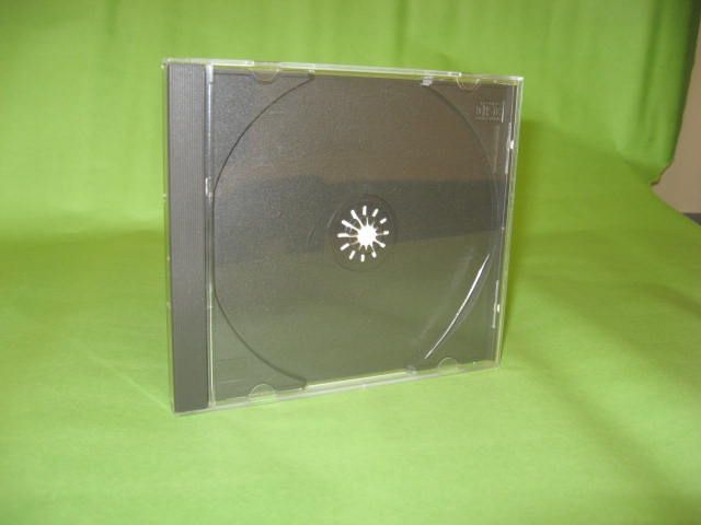 I MADE IT AT TECHSHOP…CD CASE WIND CHIMES : 5 Steps - Instructables