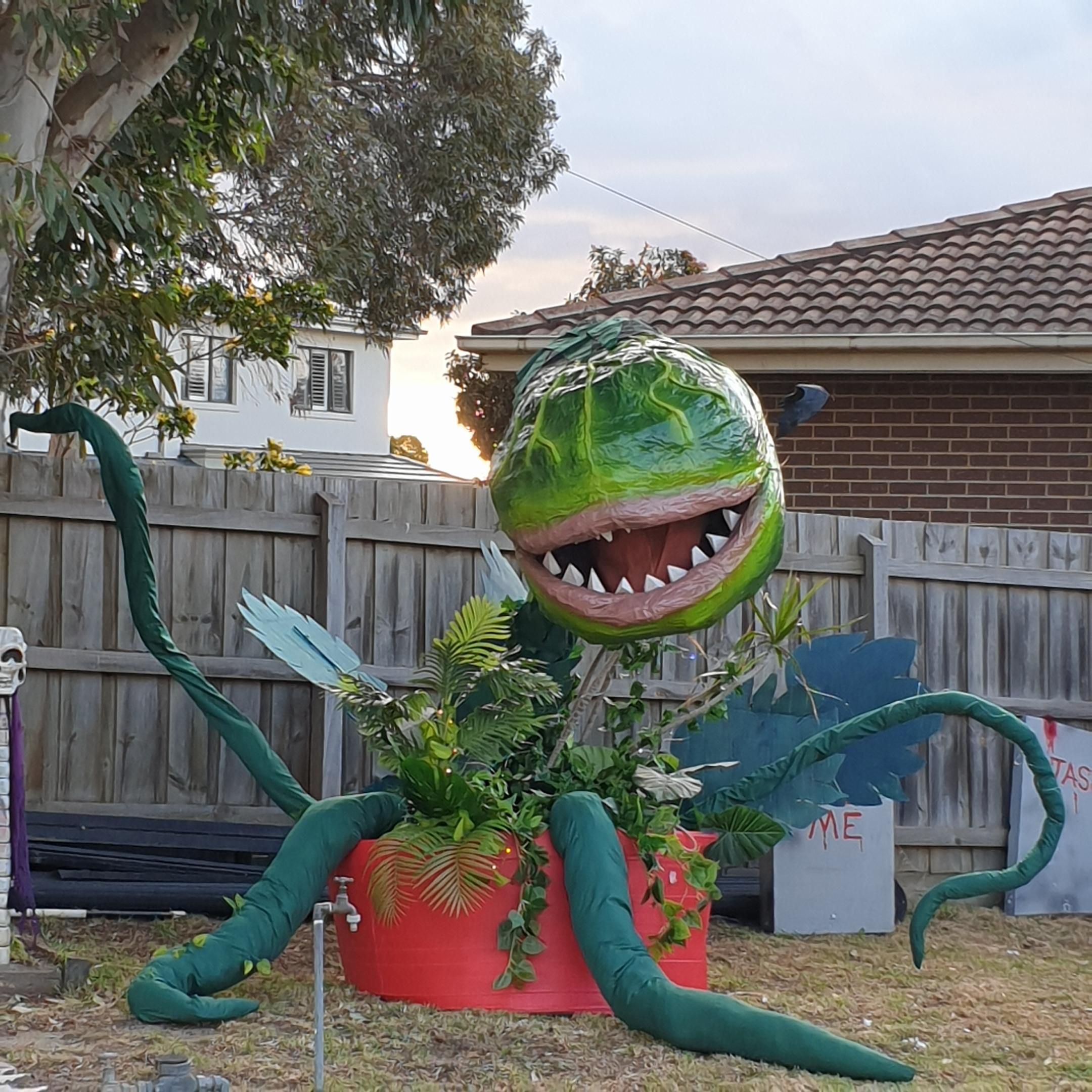 Audrey II : 15 Steps (with Pictures) - Instructables