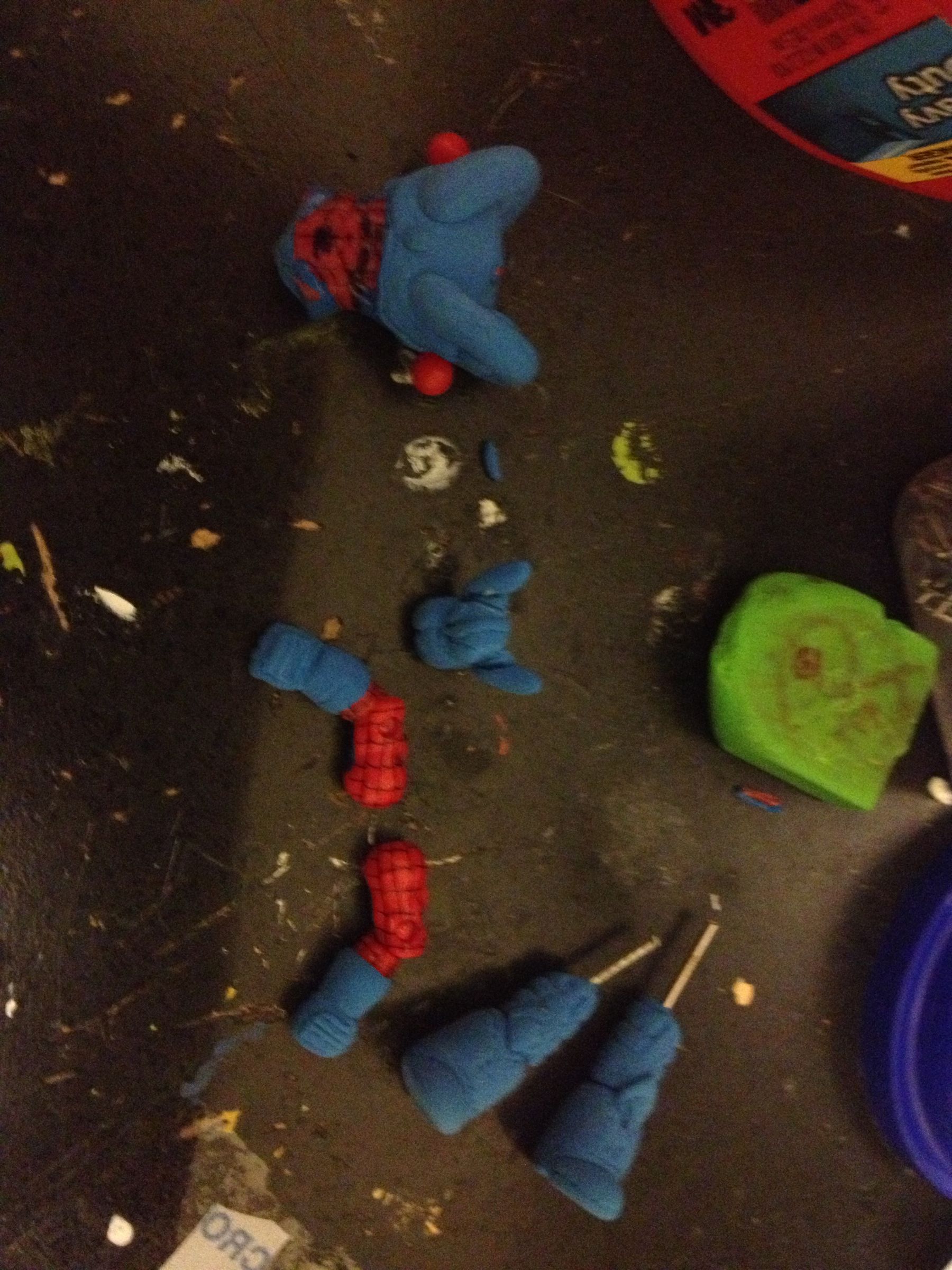 Ultra Lord Action Figure From Jimmy Neutron : 10 Steps - Instructables