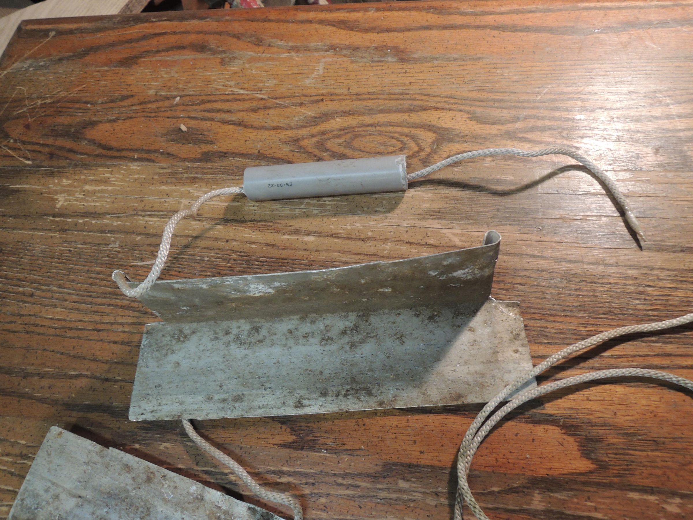 Bottom Box Grip Brackets for Lifting Heavy Items (One or Two People ...