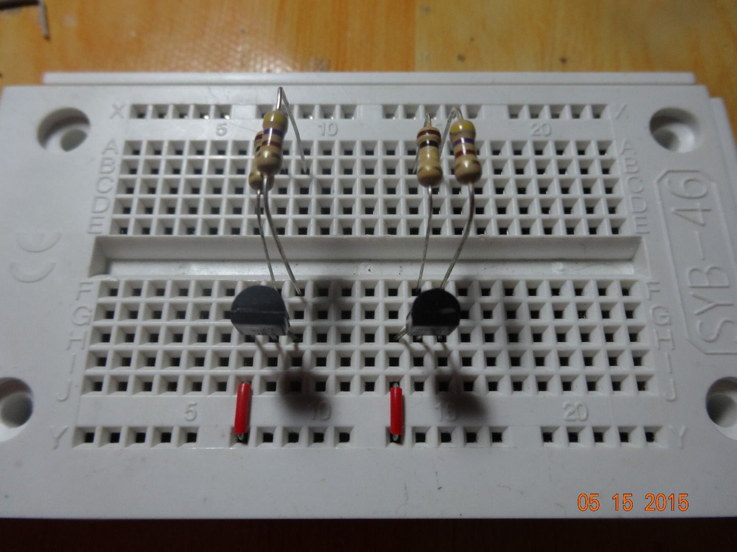 Dual LED Flasher : 6 Steps (with Pictures) - Instructables