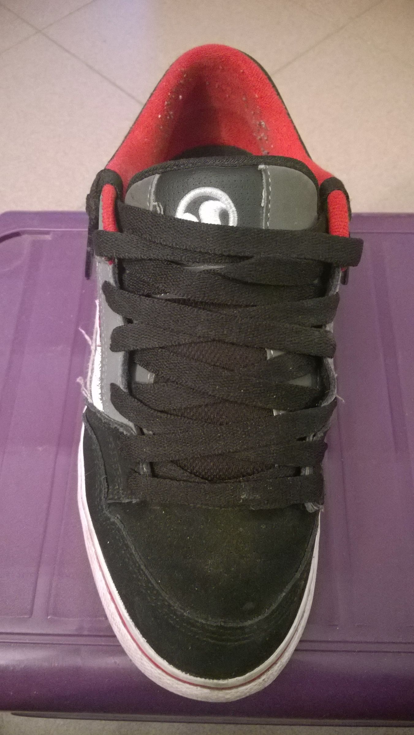 Checked Shoe (using Your Shoelace) : 5 Steps - Instructables