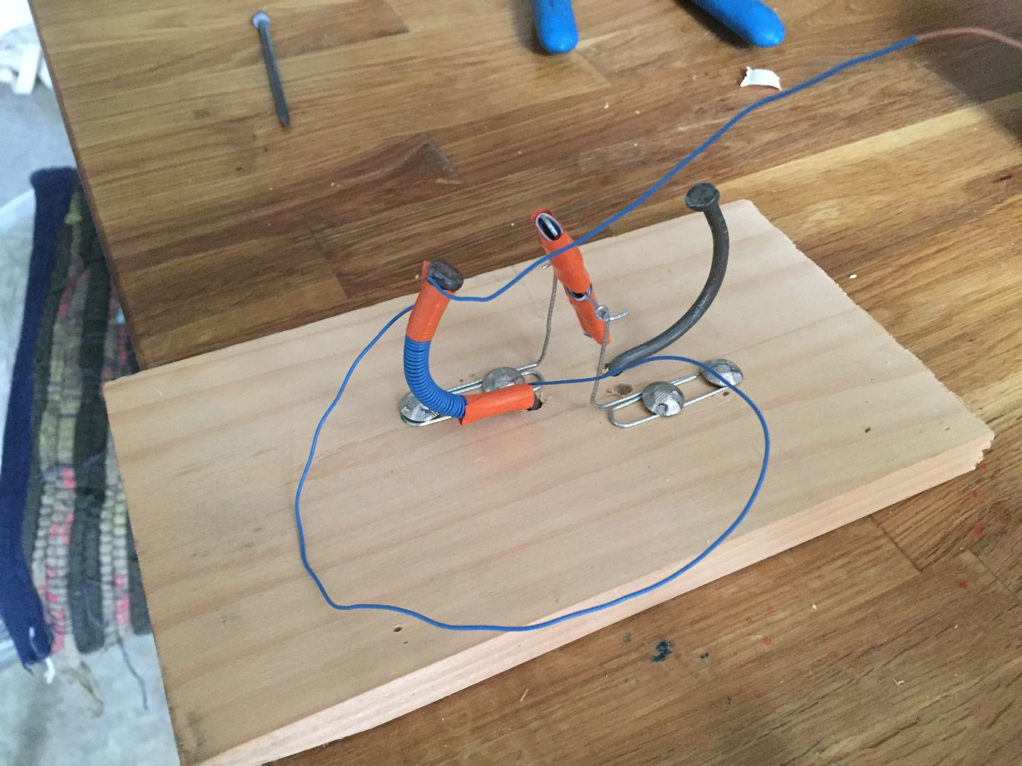 Paper Clip Motor : 10 Steps - Instructables