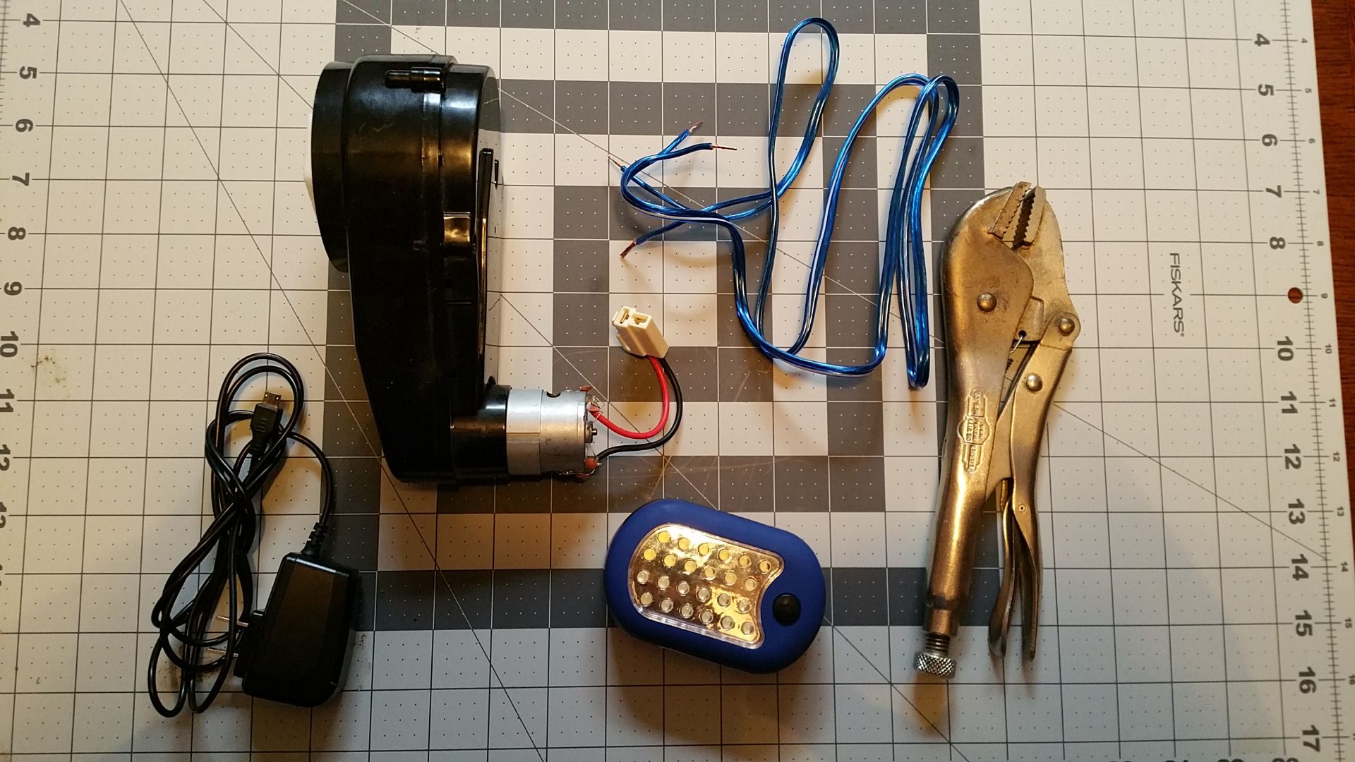 Easy Crank Generator : 4 Steps (with Pictures) - Instructables